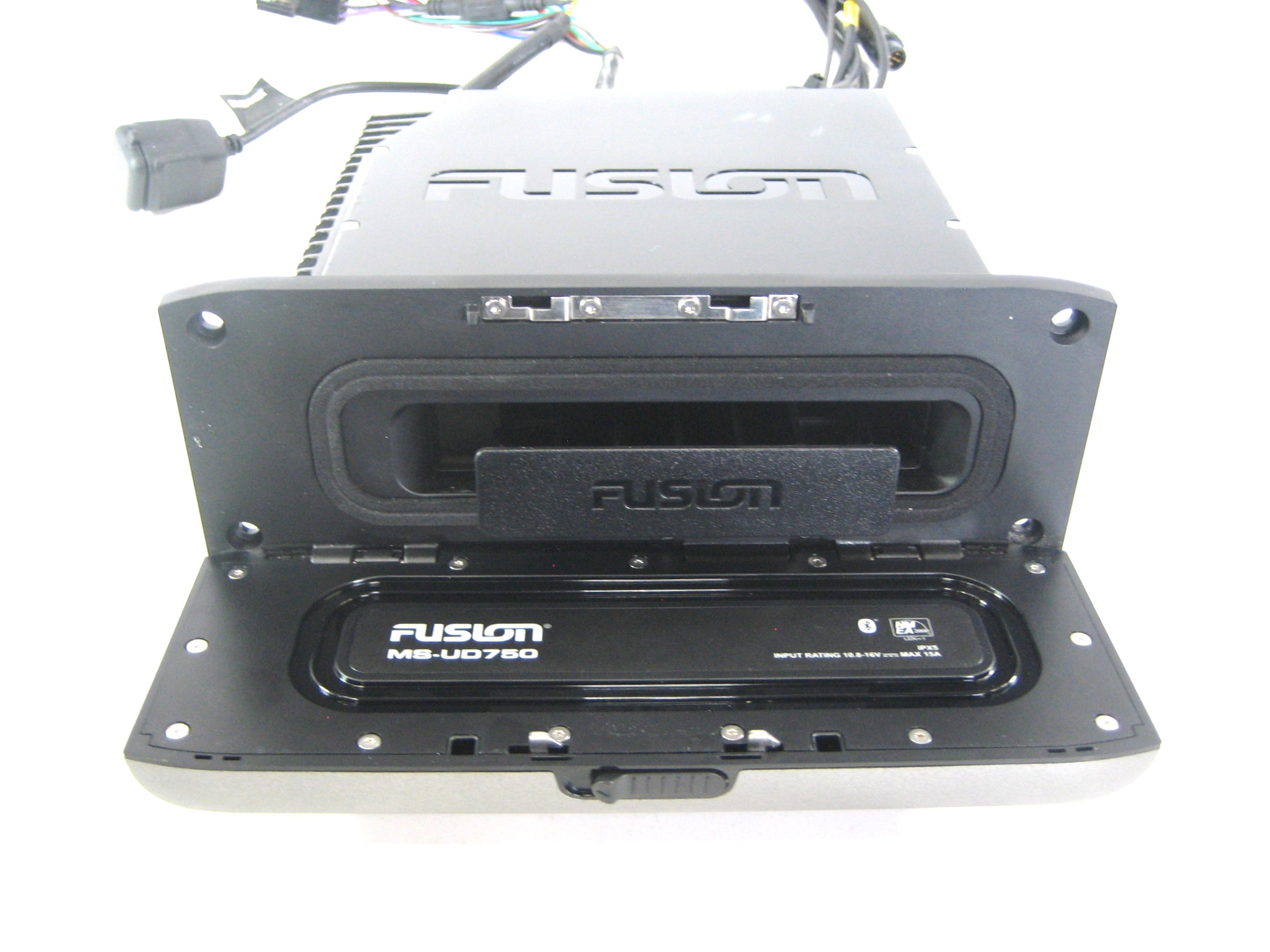 Fusion MS-UD750 Digital Media Receiver - Max Marine Electronics