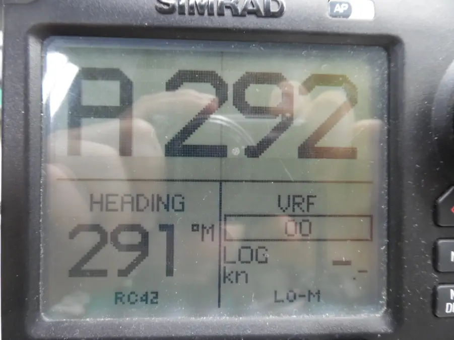 Simrad AP28 Autopilot Control Head 22096622 - Max Marine Electronics