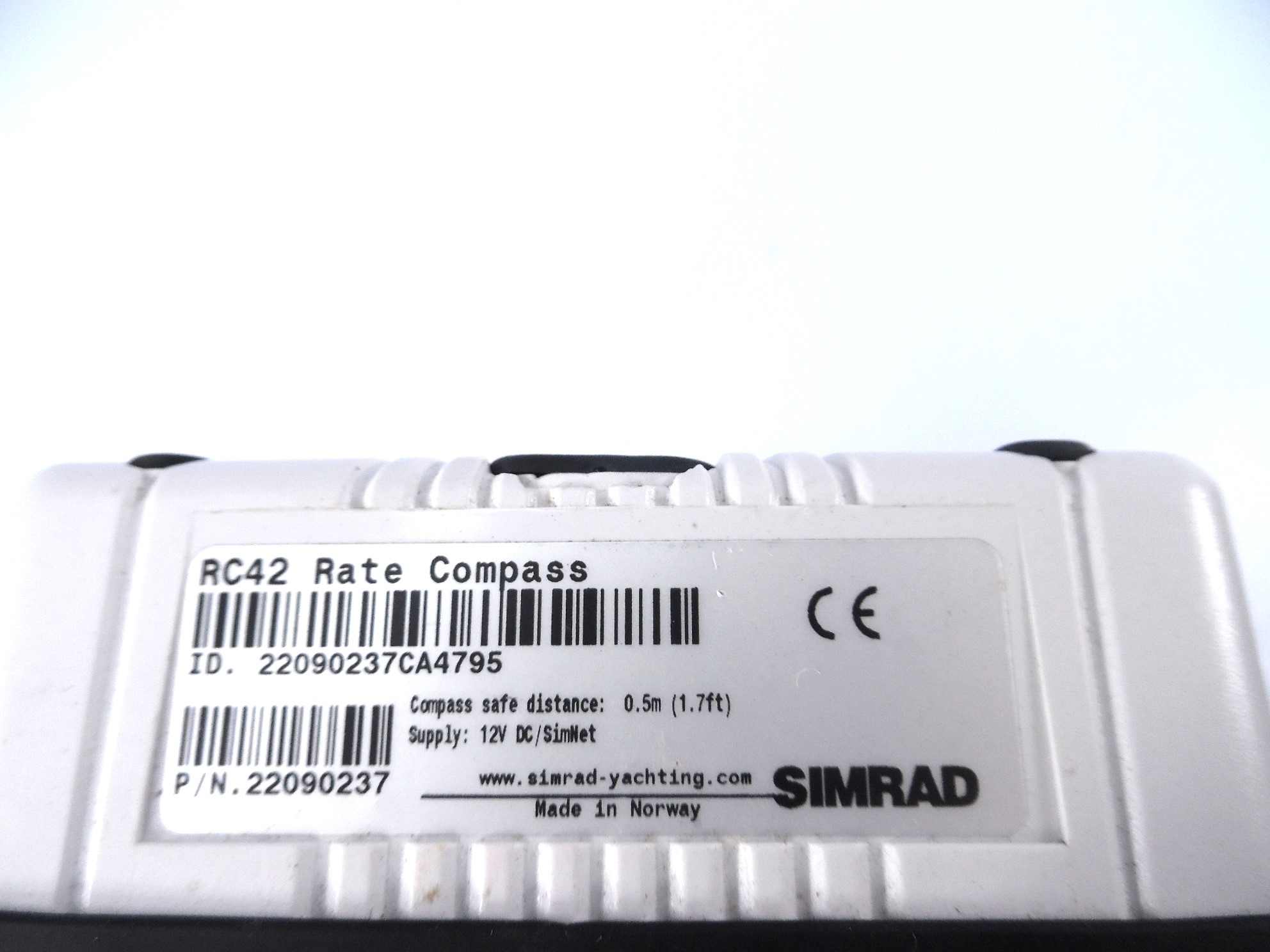 Simrad RC42 Rate Compass NMEA2000 Heading Sensor - Max Marine Electronics