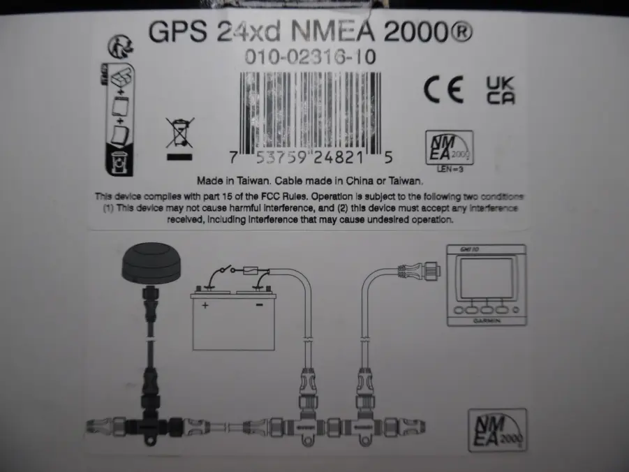 Garmin GPS-24XD NMEA 2000 GPS Antenna – Kit New Old Stock - Max Marine Electronics