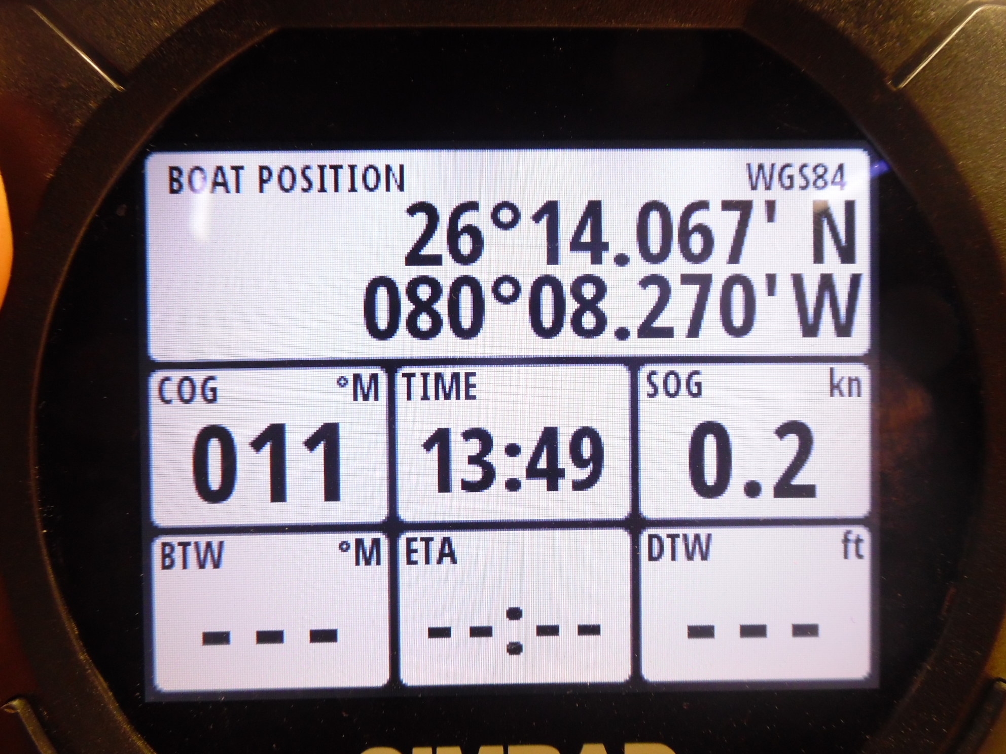 Simrad IS40 NMEA2000 Instrument Data Display 000-10931-001 - Max Marine ...