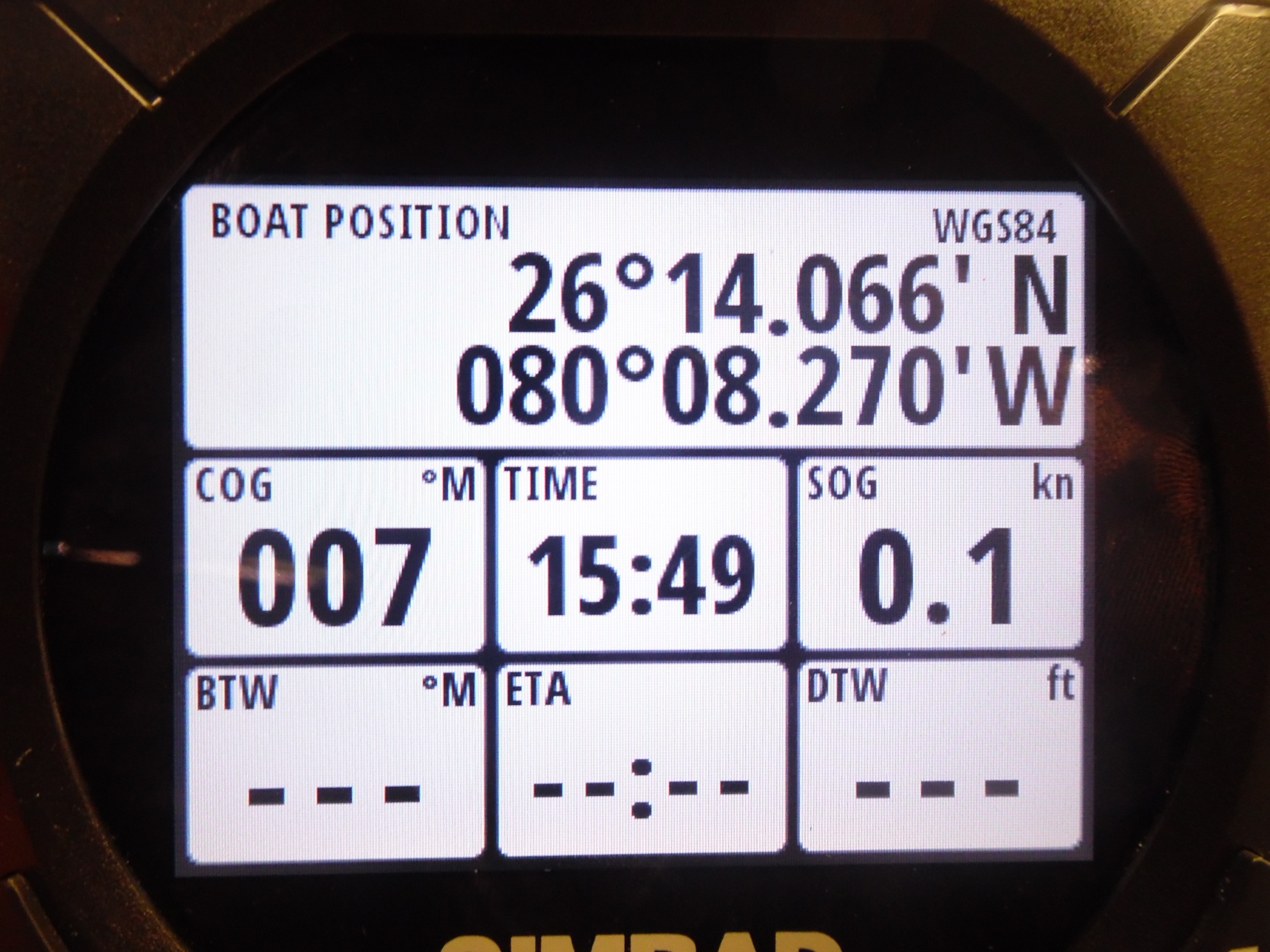 Simrad~IS40 NMEA2000 Instrument Data Display 000-10931-001 - Max Marine ...