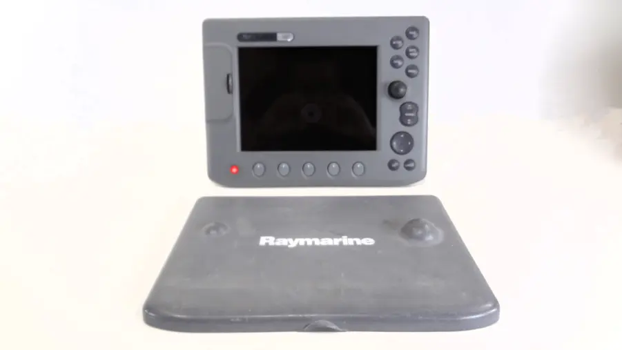 Raymarine C80 Classic Multi-Function Display ~ E02020 – W/Bezel ...