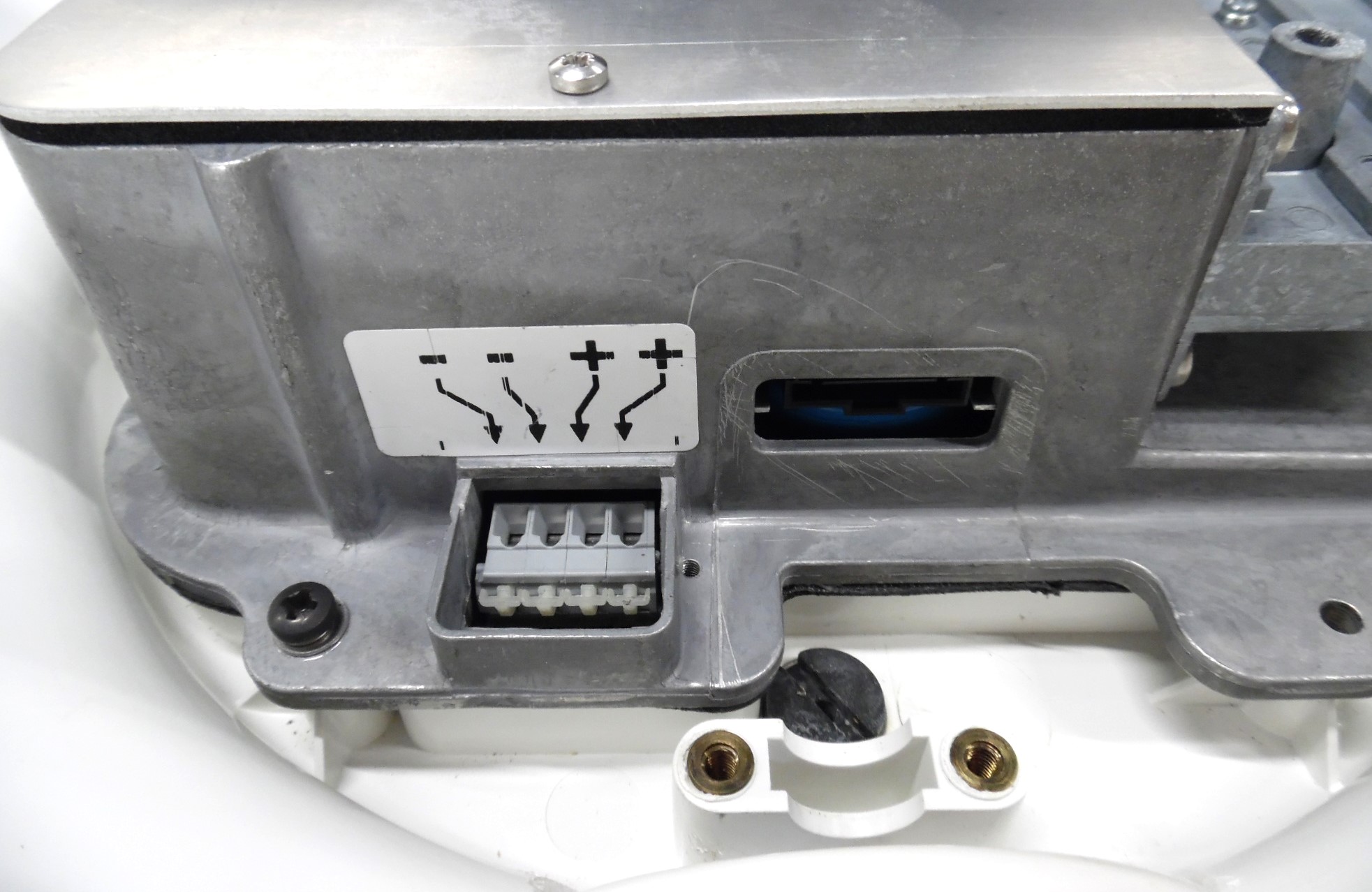Raymarine 2kW 18" Radome ~ E52010-S ~ Analog Radar Scanner w/ 48' ft ...