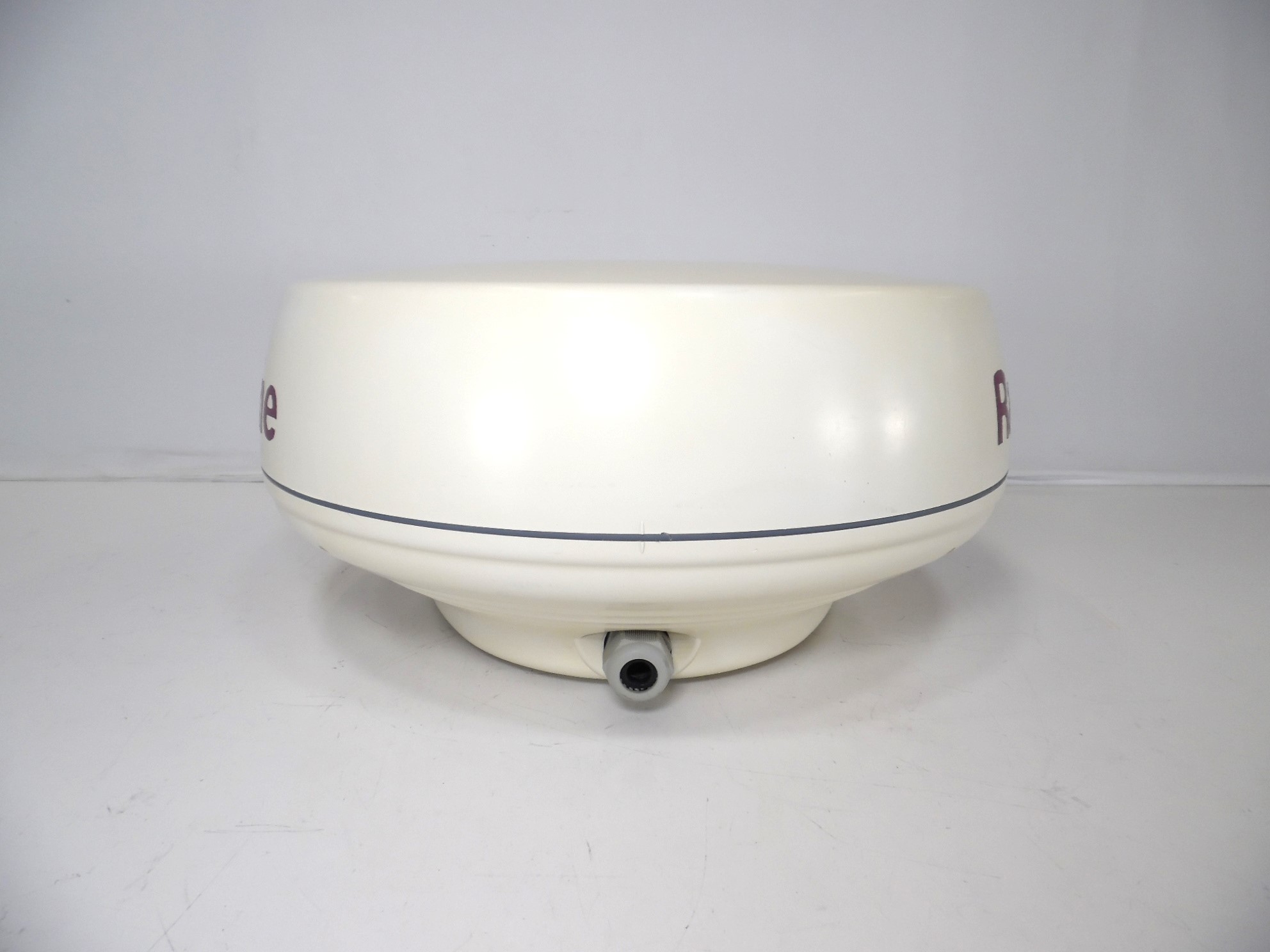 Raymarine 2kW 18" Radome ~ E52010-S ~ Analog Radar Scanner w/ 48' ft ...