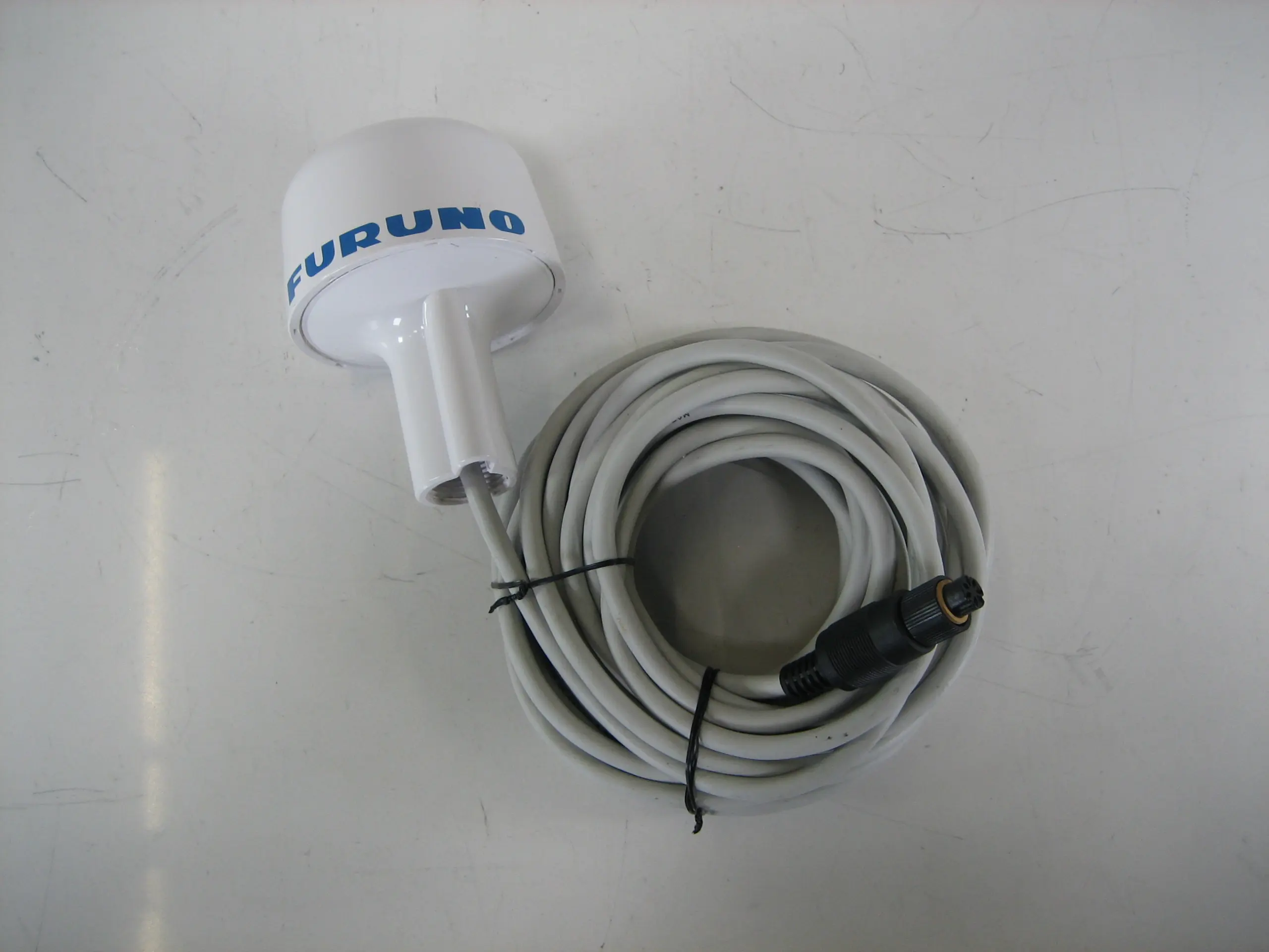Furuno GP-320B GPS ANTENNA for Navnet VX1 VX2 3D - TESTED - Max Marine ...