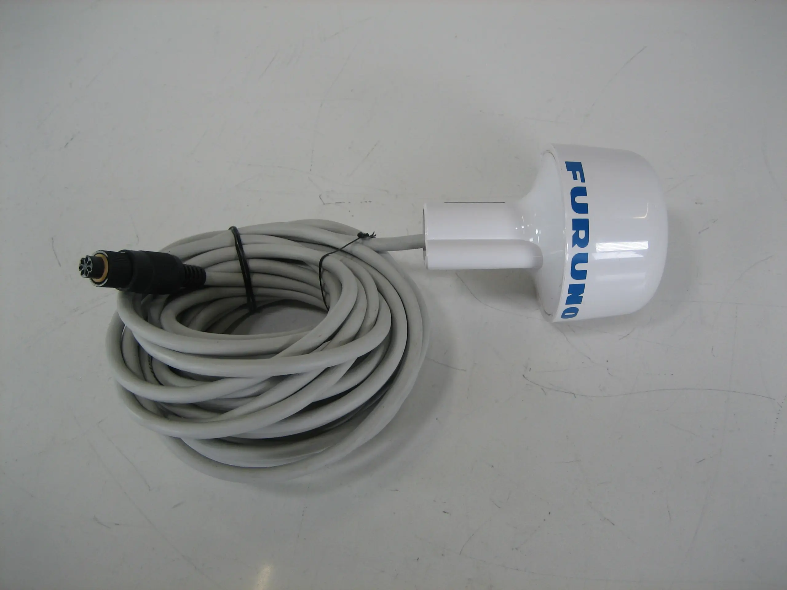 Furuno GP-320B GPS ANTENNA for Navnet VX1 VX2 3D - TESTED - Max Marine ...