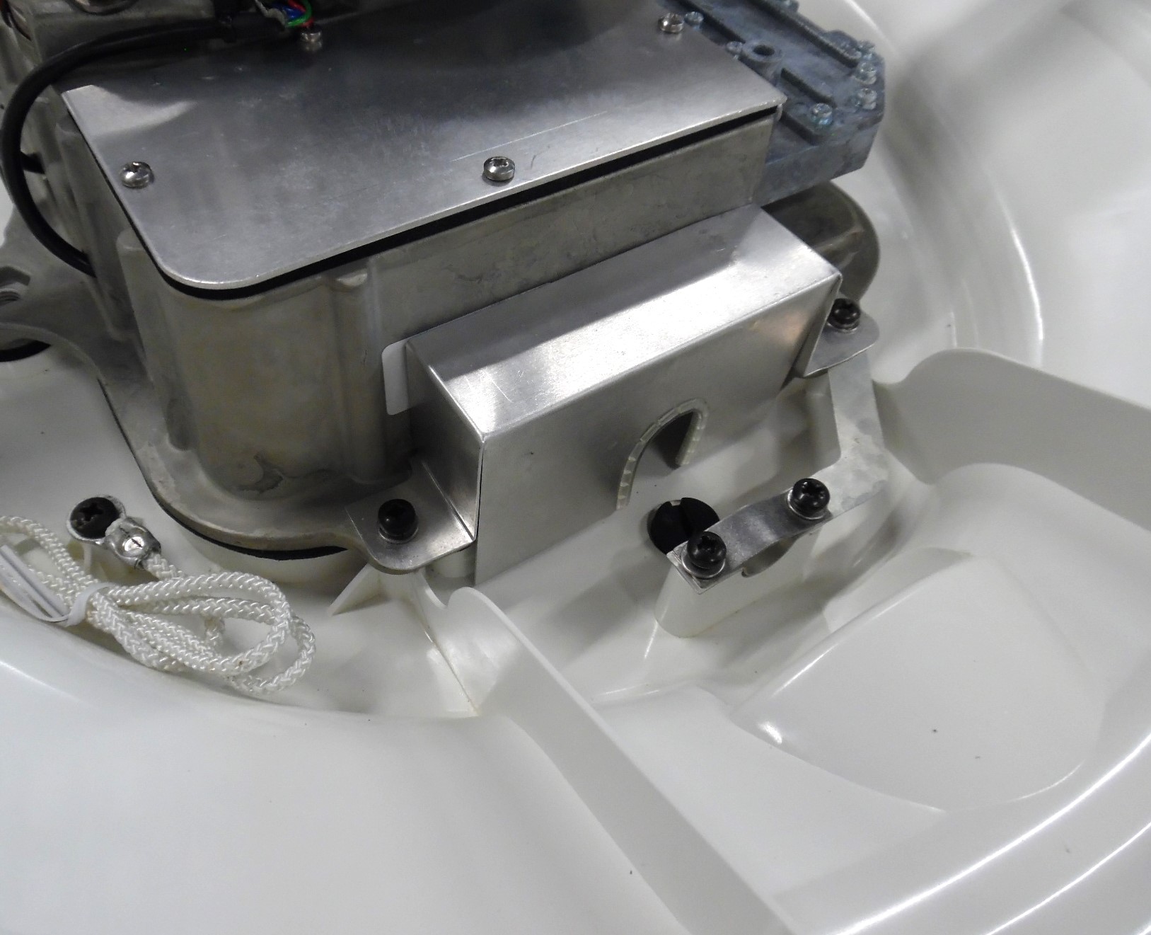 Raymarine - M92652-S - 4kW 24" Analog Radar Scanner Dome w/ 15m Cable ...