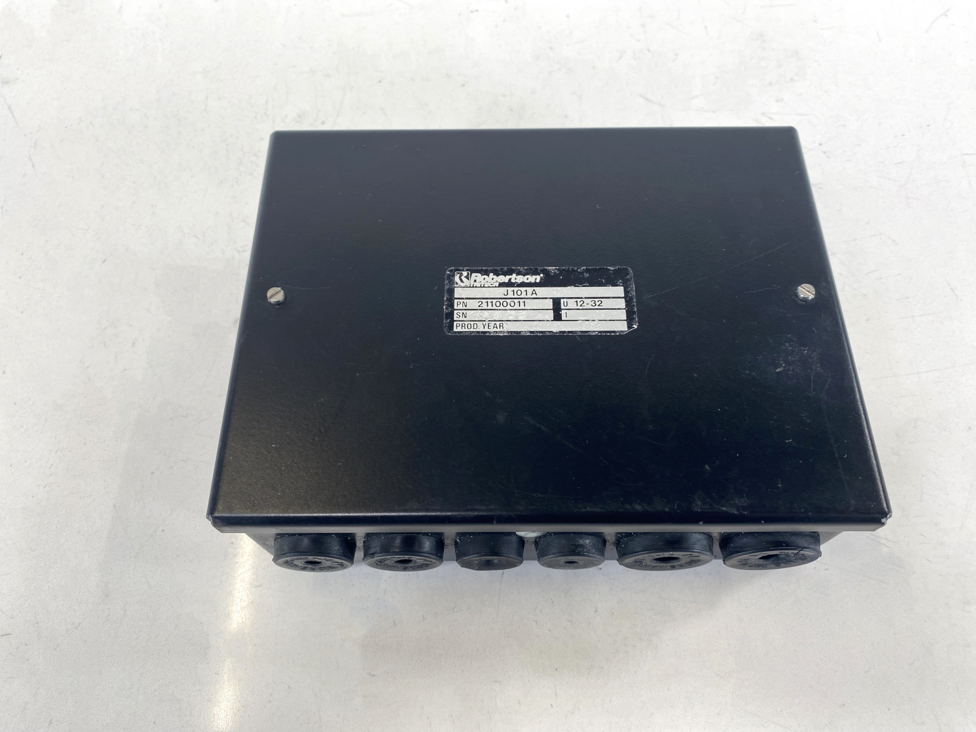 Simrad-Robetson J101A-Autopilot Junction Unit - Max Marine Electronics