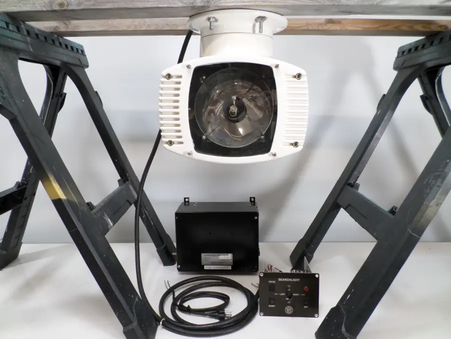 Carlisle and Finch 200W Xenon Searchlight System - Max Marine Electronics