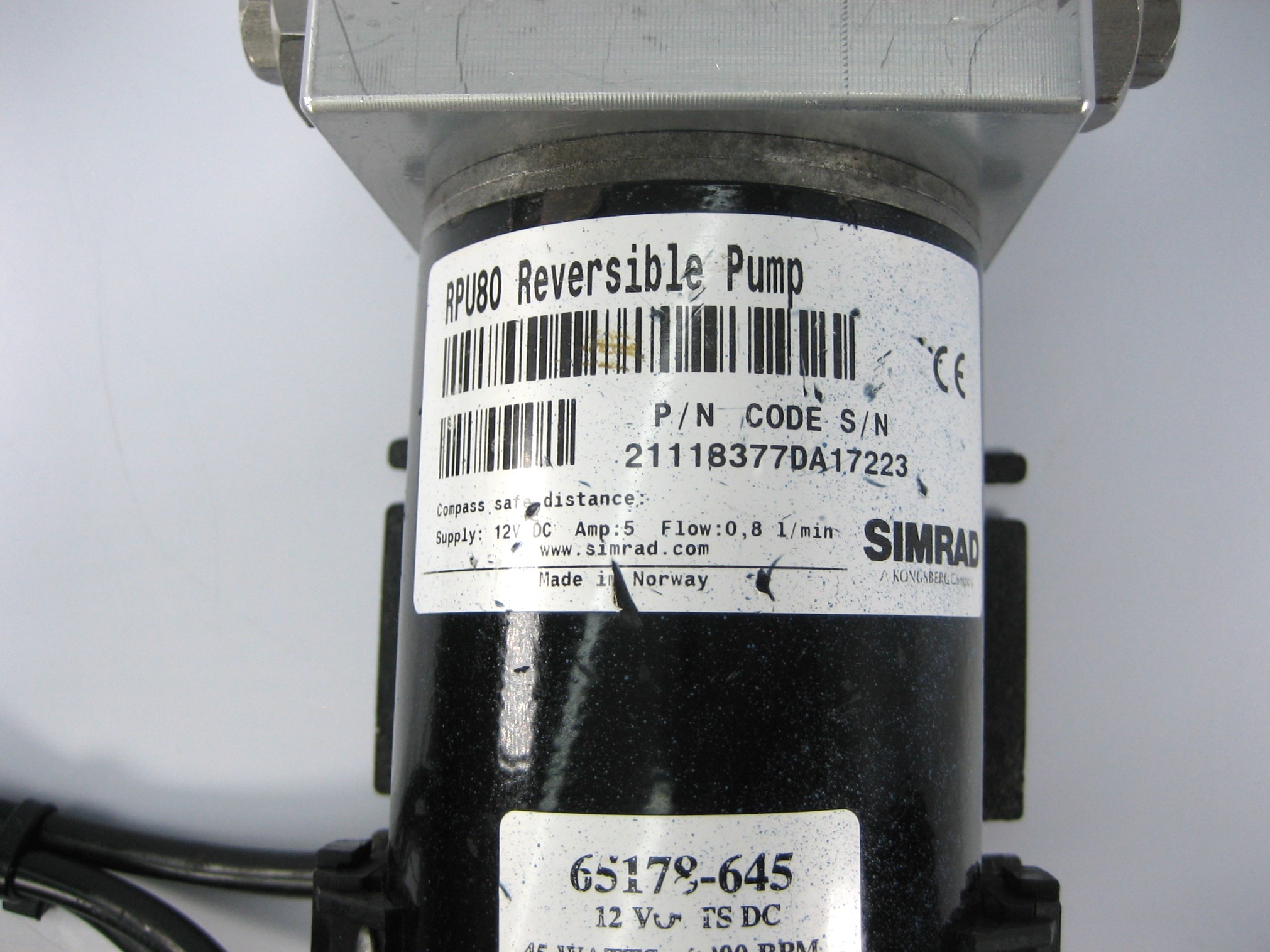 Simrad RPU80 21118377 Reversible Hydraulic Pump - Max Marine Electronics