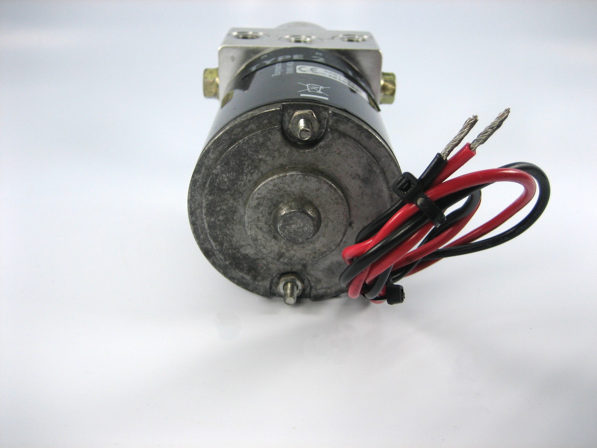 Raymarine 12V Type 2 Hydraulic Autopilot Reversing Pump M81121 - Max ...