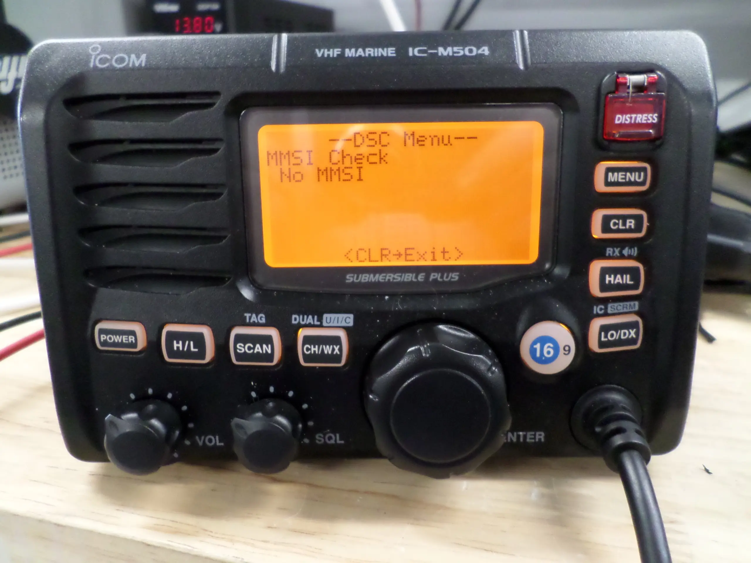ICOM IC-M504 Marine DSC VHF Radio with Attached Mic - Good Condition ...
