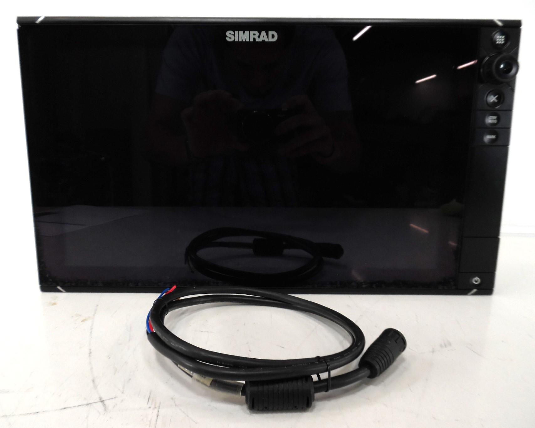 Simrad NSS16 Evo2 16″ Touchscreen MFD Chartplotter (Tested Good) - Max ...