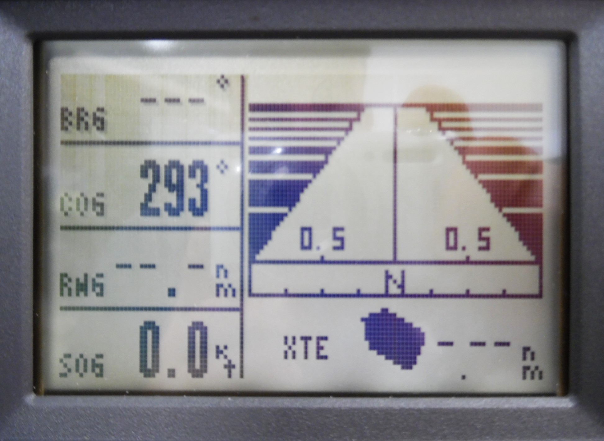 Furuno GP-37 Monochrome GPS/WAAS Receiver and Navigator w/Manual ...