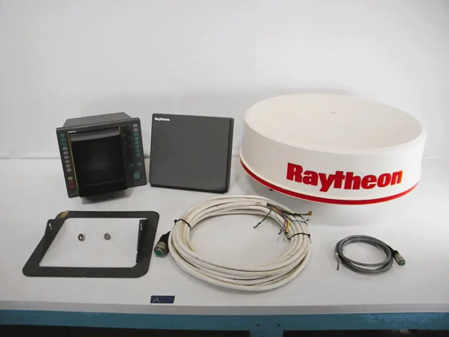 Raytheon R40XX Raster Scan Radar System w/M92539 24" Radome & Cables ...