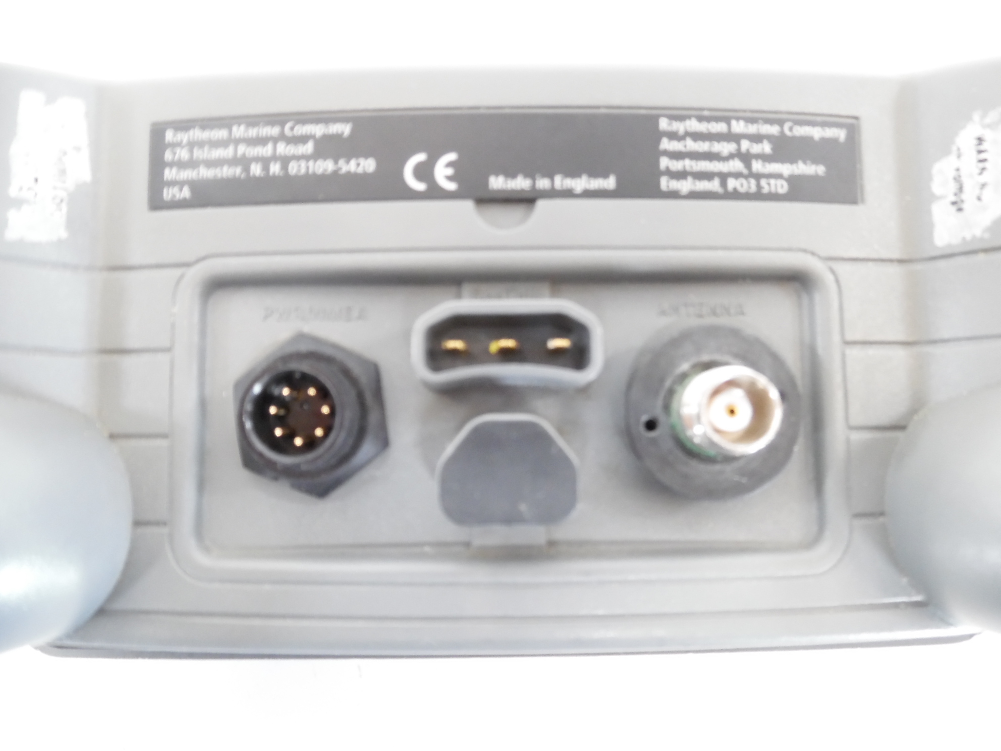 Raymarine - RN300 RayNav GPS Plotter Display w/ Sun Cover - E32017 ...