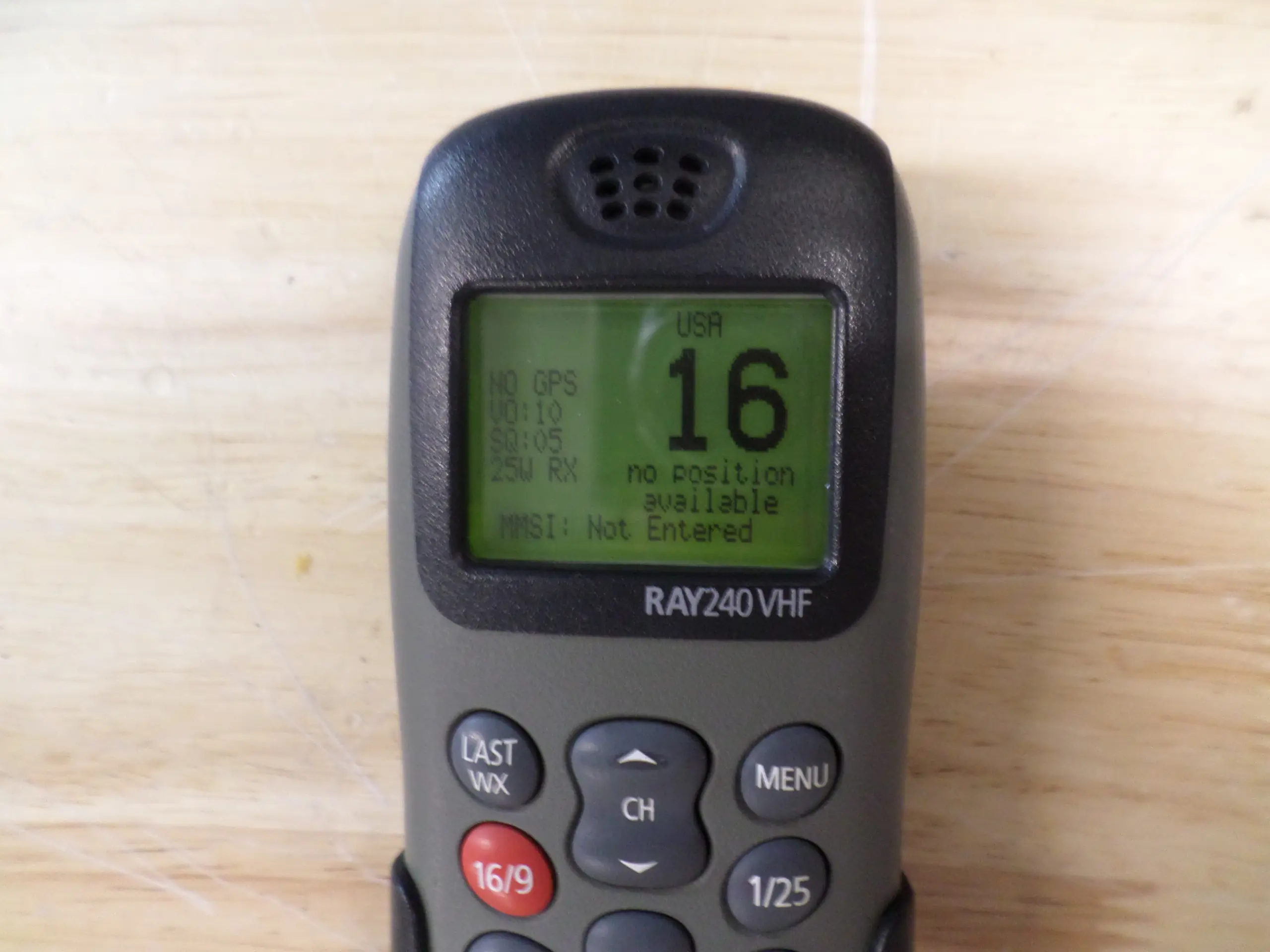 Raymarine RAY240 VHF Radio Unit Handset Model *E45009* with Cradle ...