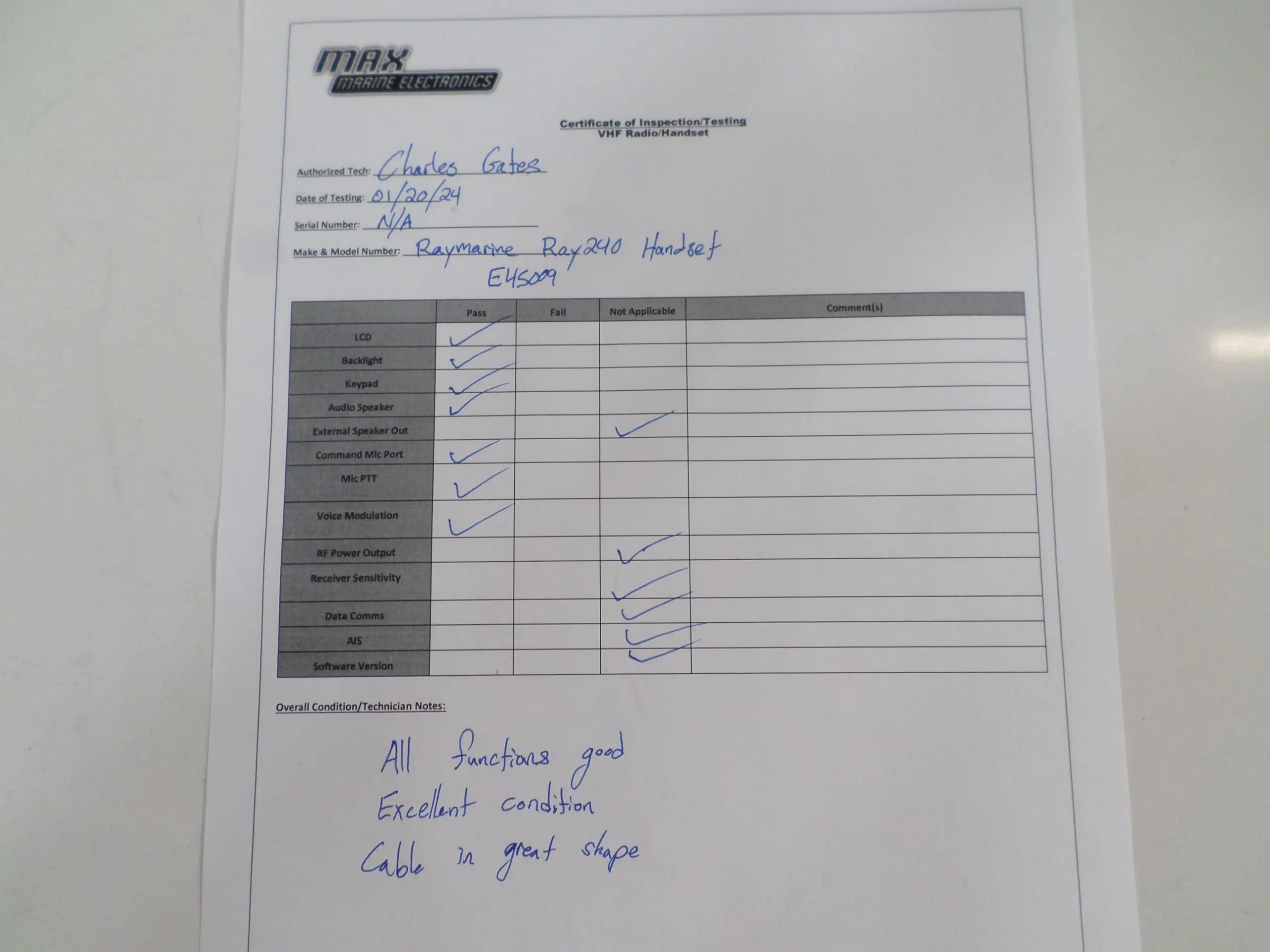 Raymarine RAY240 VHF Radio Unit Handset Model *E45009* with Cradle ...