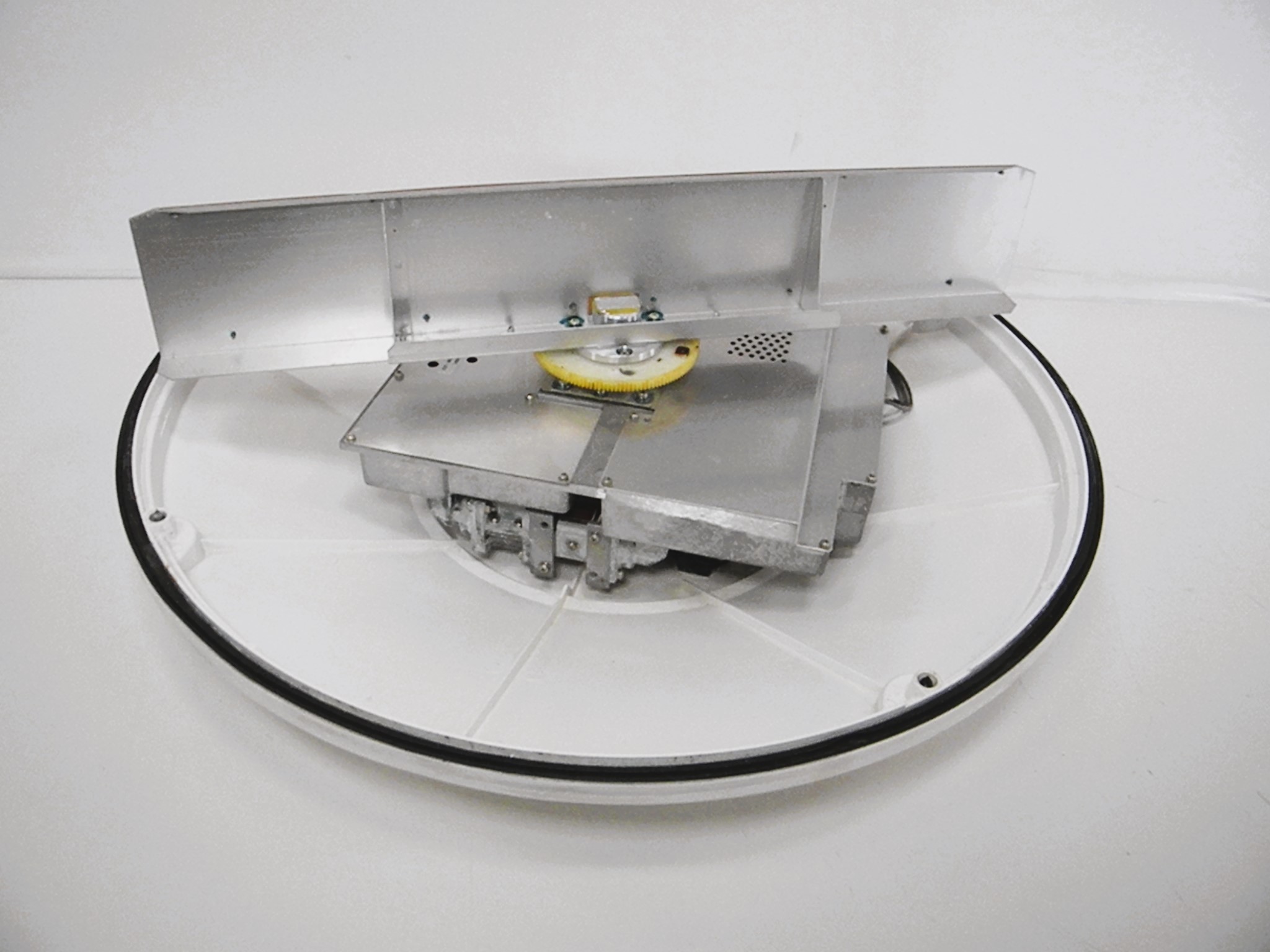 Raytheon R20XX Raster Scan Radar System w/ M92539 24" Radome & Cables ...