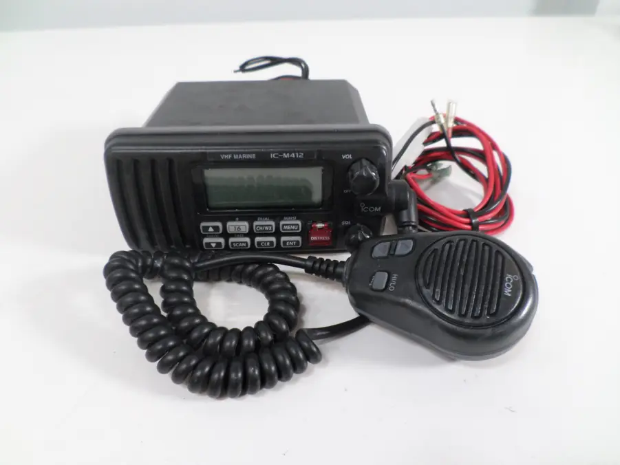 Icom IC-M412 Compact Marine DSC VHF Radio - Max Marine Electronics