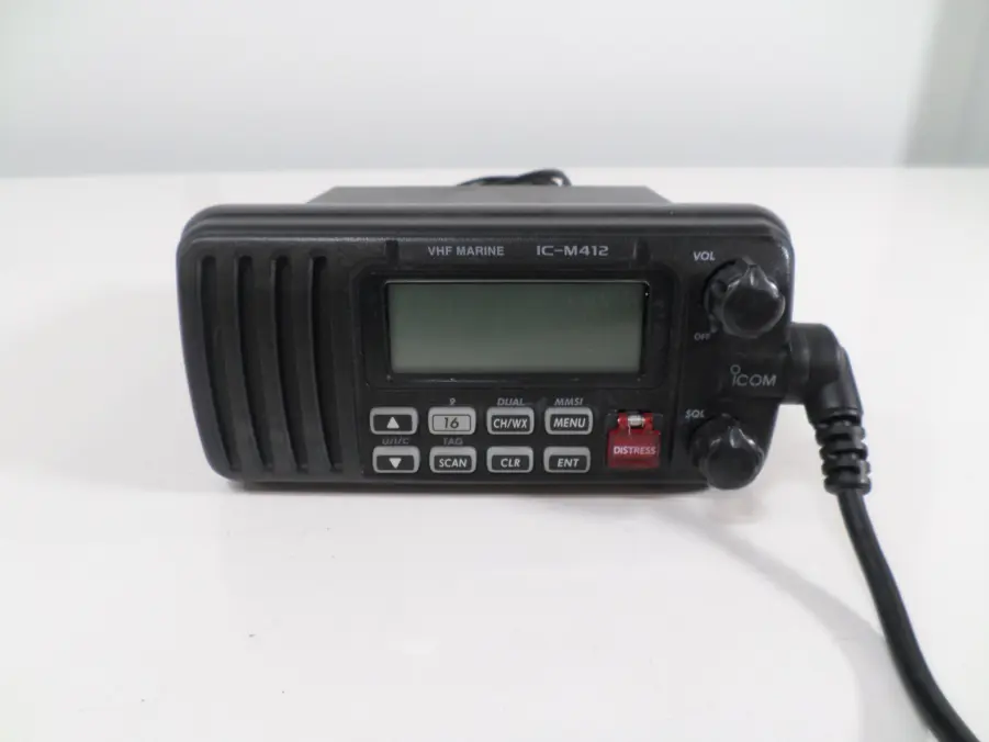 Icom IC-M412 Compact Marine DSC VHF Radio - Max Marine Electronics