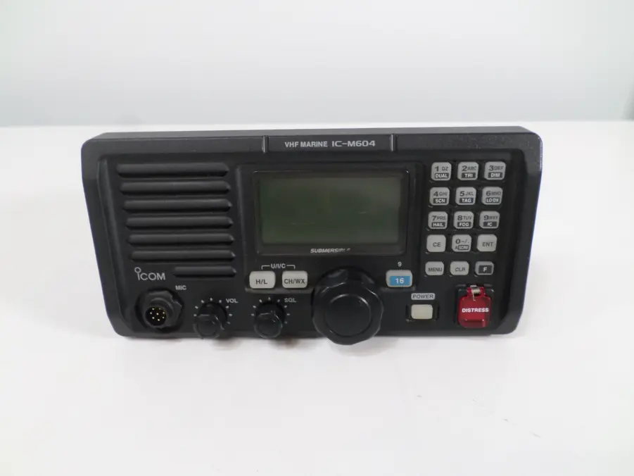 ICOM IC-M604 DSC Marine VHF Transceiver with Detachable Mic -Tested ...