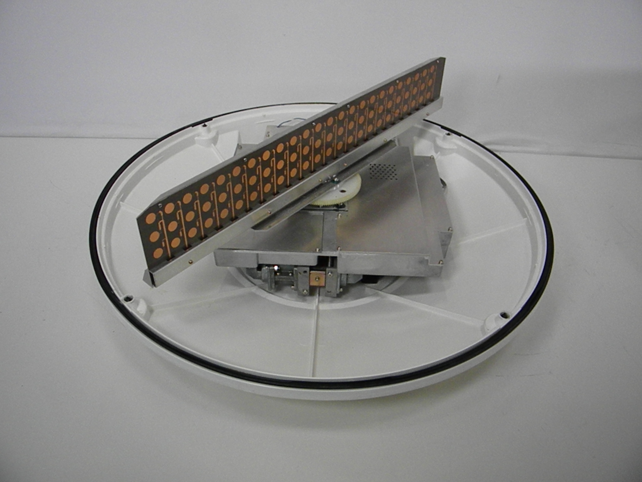 Raytheon R20XX Raster Scan CRT Radar System w/M92539 24" Radome ...