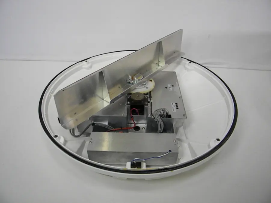 Raytheon R20XX Raster Scan CRT Radar System w/M92539 24" Radome ...