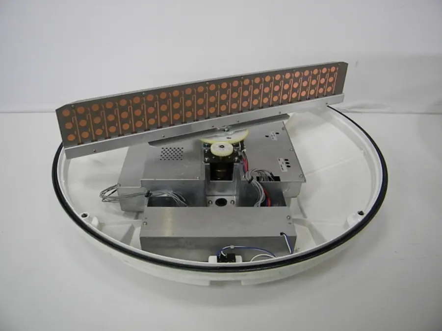 Raytheon R20XX Raster Scan CRT Radar System w/M92539 24" Radome ...