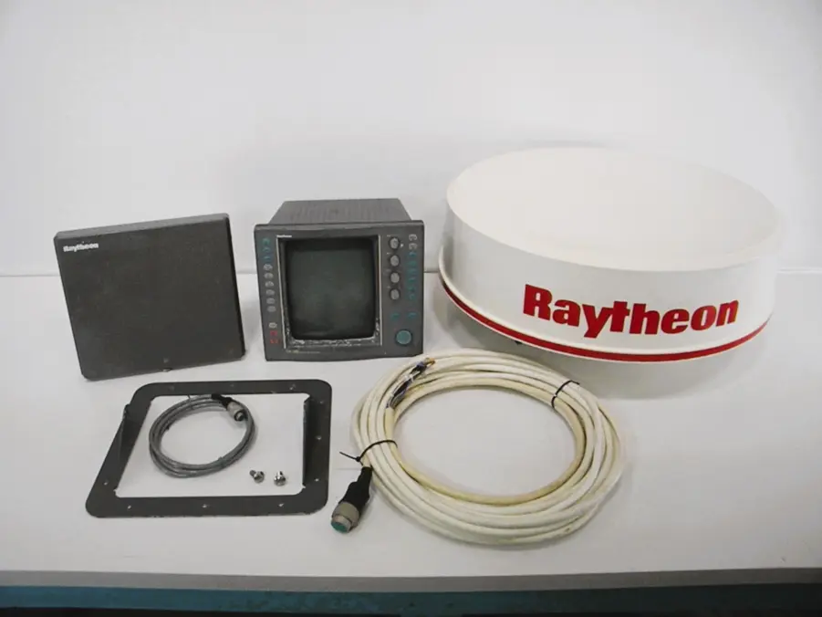Raytheon R40XX Raster Scan CRT Radar System w/ M92539 24" Radome ...