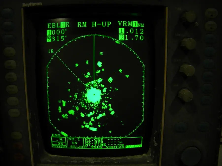 Raytheon R40XX Raster Scan CRT Radar System w/ M92539 24" Radome ...