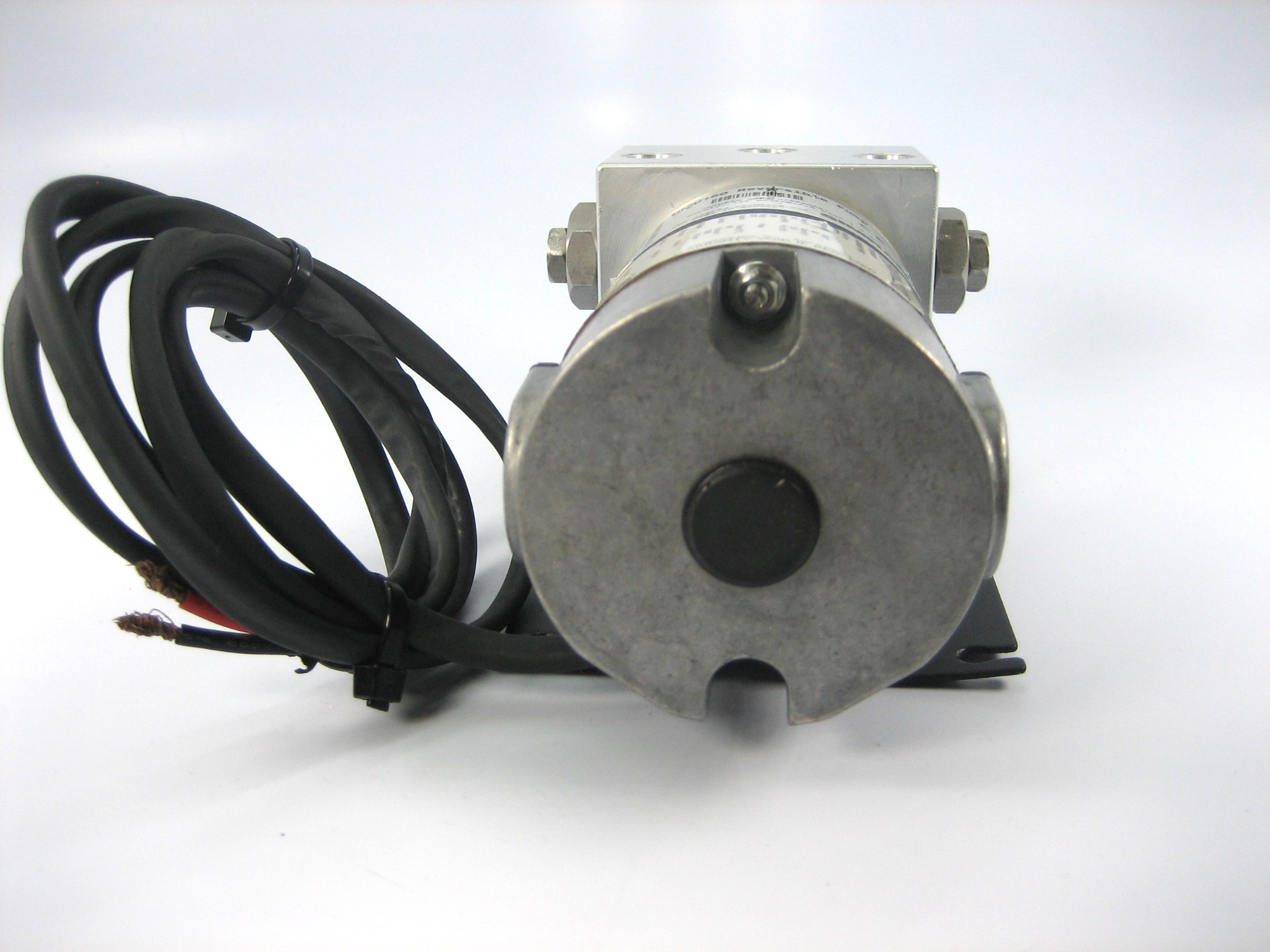 Simrad RPU160 Reversible Hydraulic Autopilot Pump - Max Marine Electronics