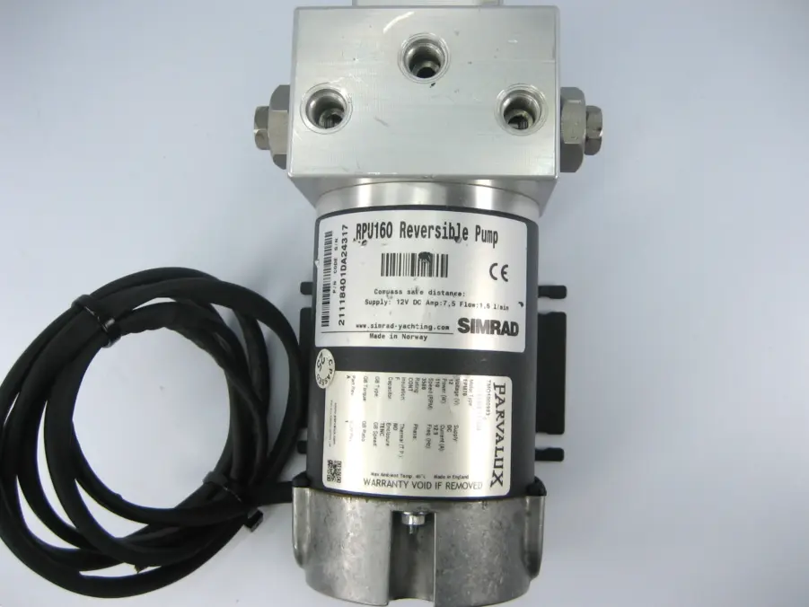 Simrad RPU160 Reversible Hydraulic Autopilot Pump - Max Marine Electronics