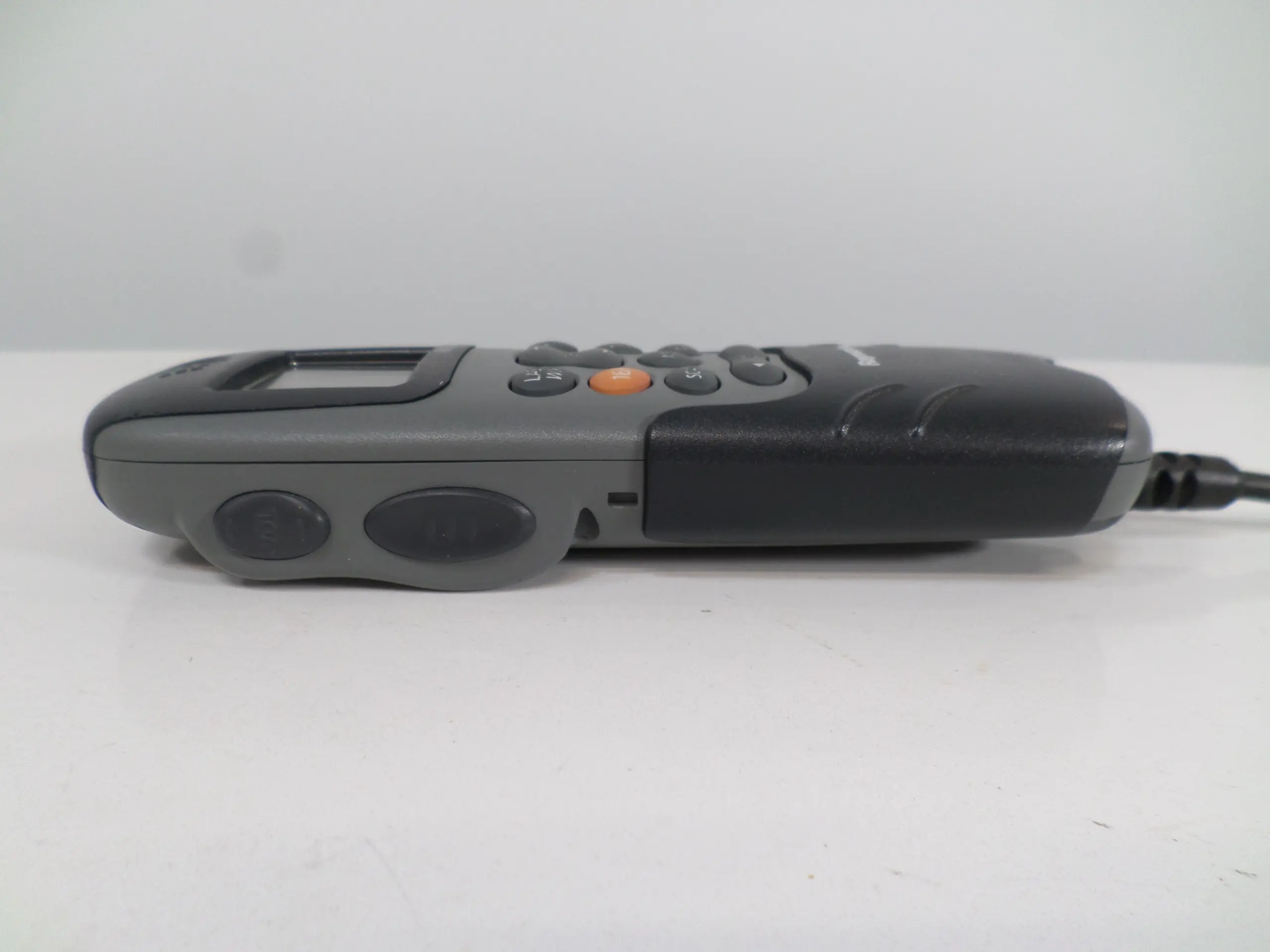 Raymarine RAY240 Marine VHF Unit Handset Model No. E45009 with Cradle ...