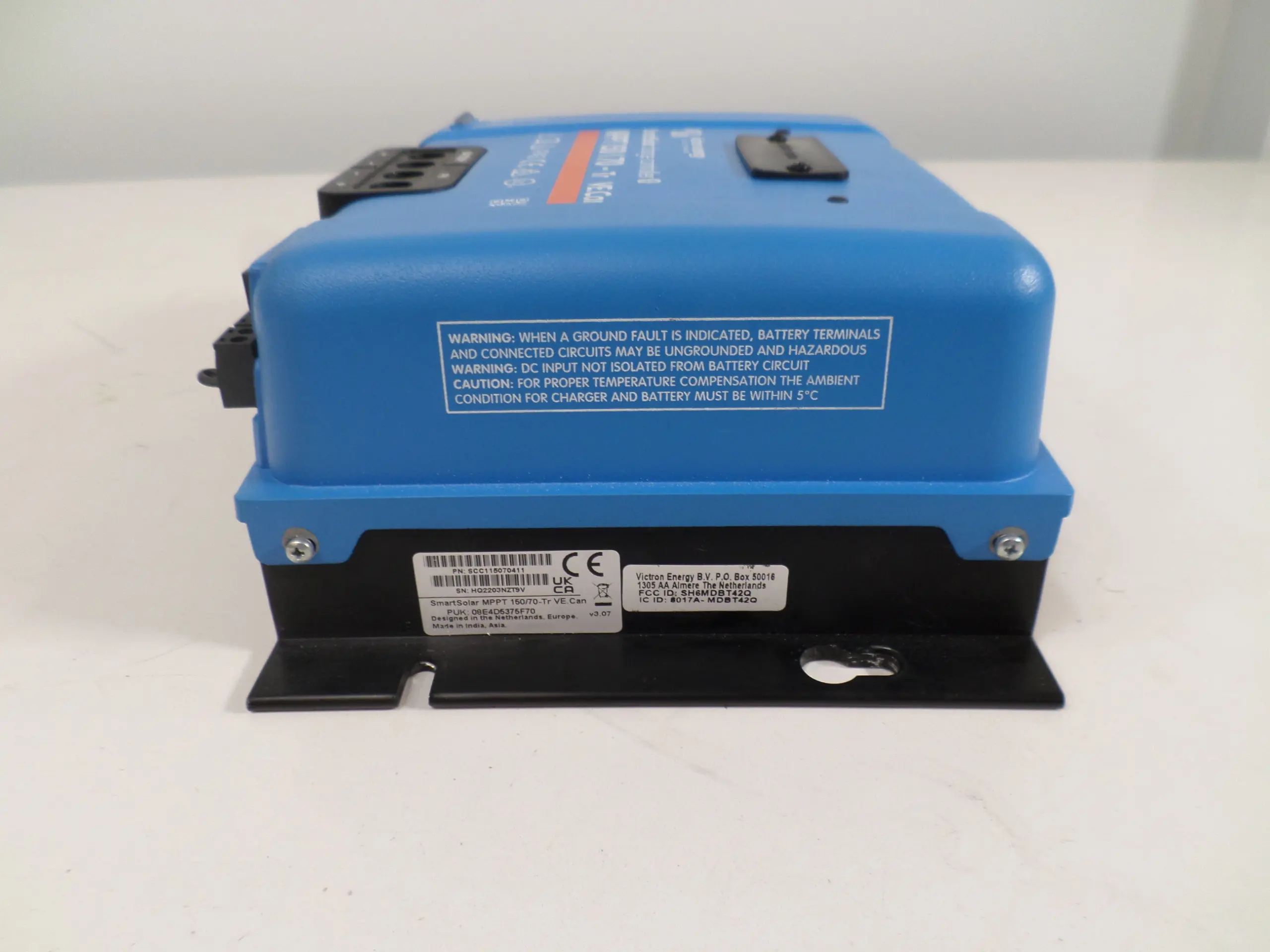 Victron Energy SmartSolar Charge Controller MPPT 150|70 - Max Marine ...