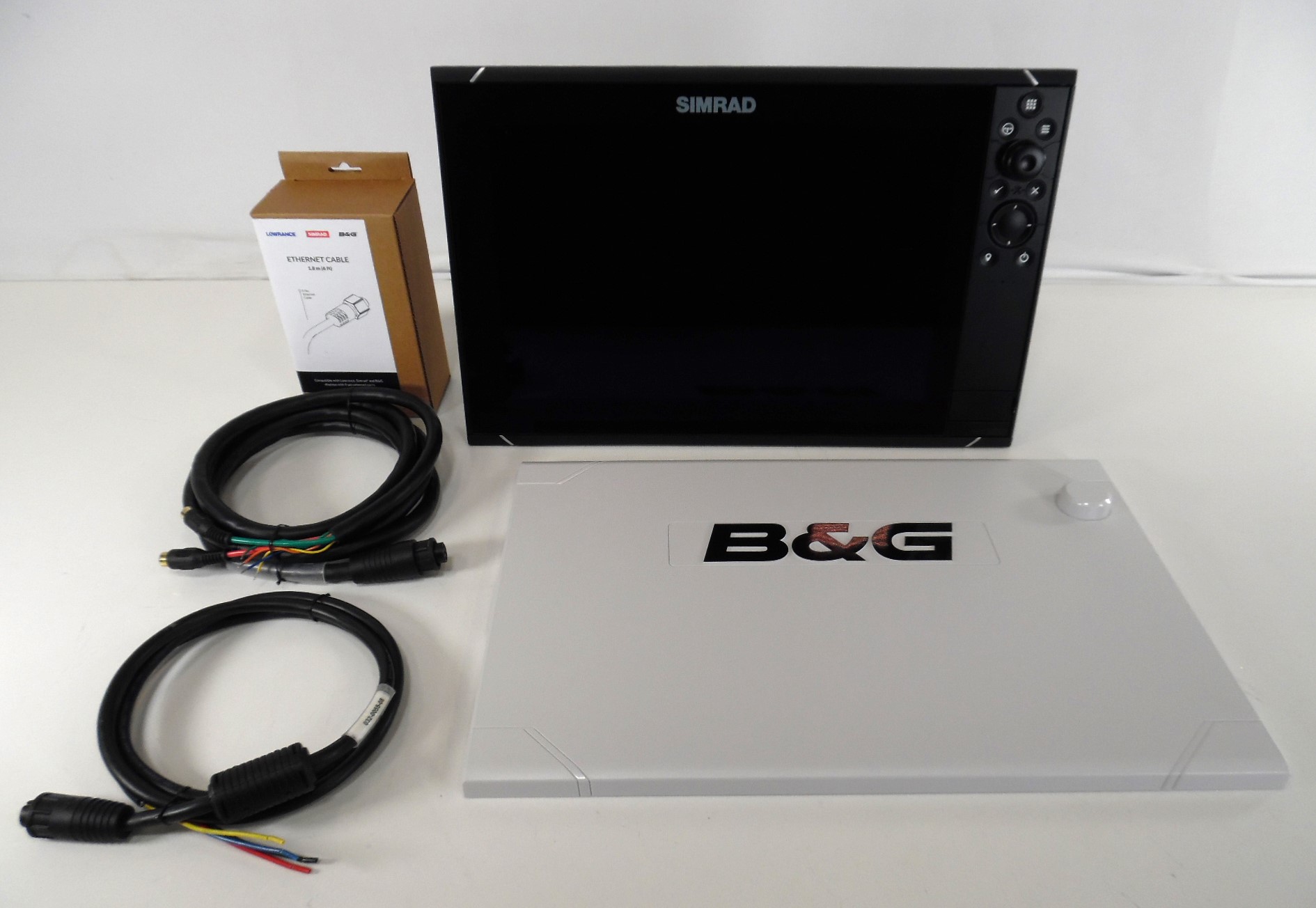 Simrad NSS12 Evo3 12″ Touchscreen MFD Chartplotter Tested Good w ...