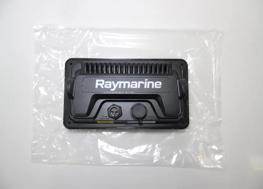 Raymarine E70532 Element 7 HV - 7'' Plotter w/ HV-100 CHIRP HyperVision ...