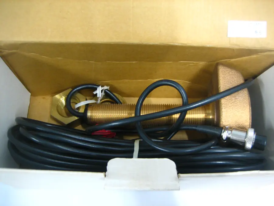 Furuno 520-5MSC Bronze Thru-Hull Transducer - 50/200khz - 600 watt - 8 ...