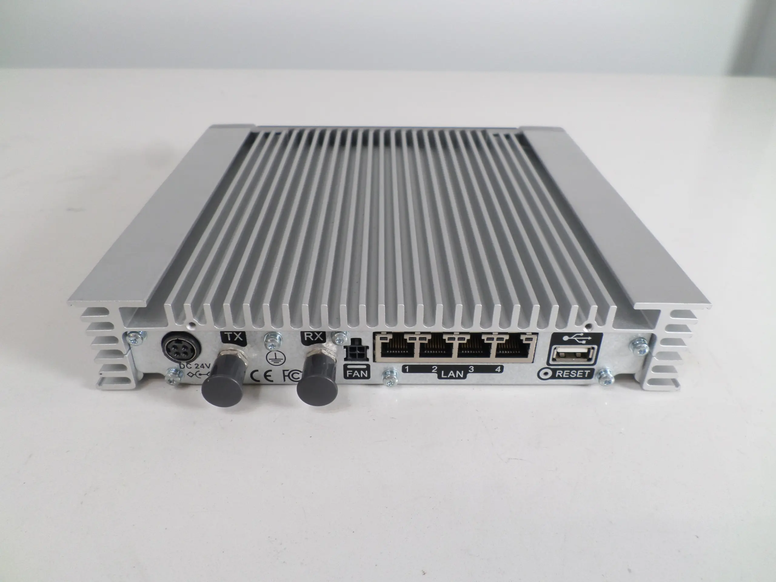 Newtec MDM3100 IP Satellite Modem - Excellent Condition - Max Marine ...