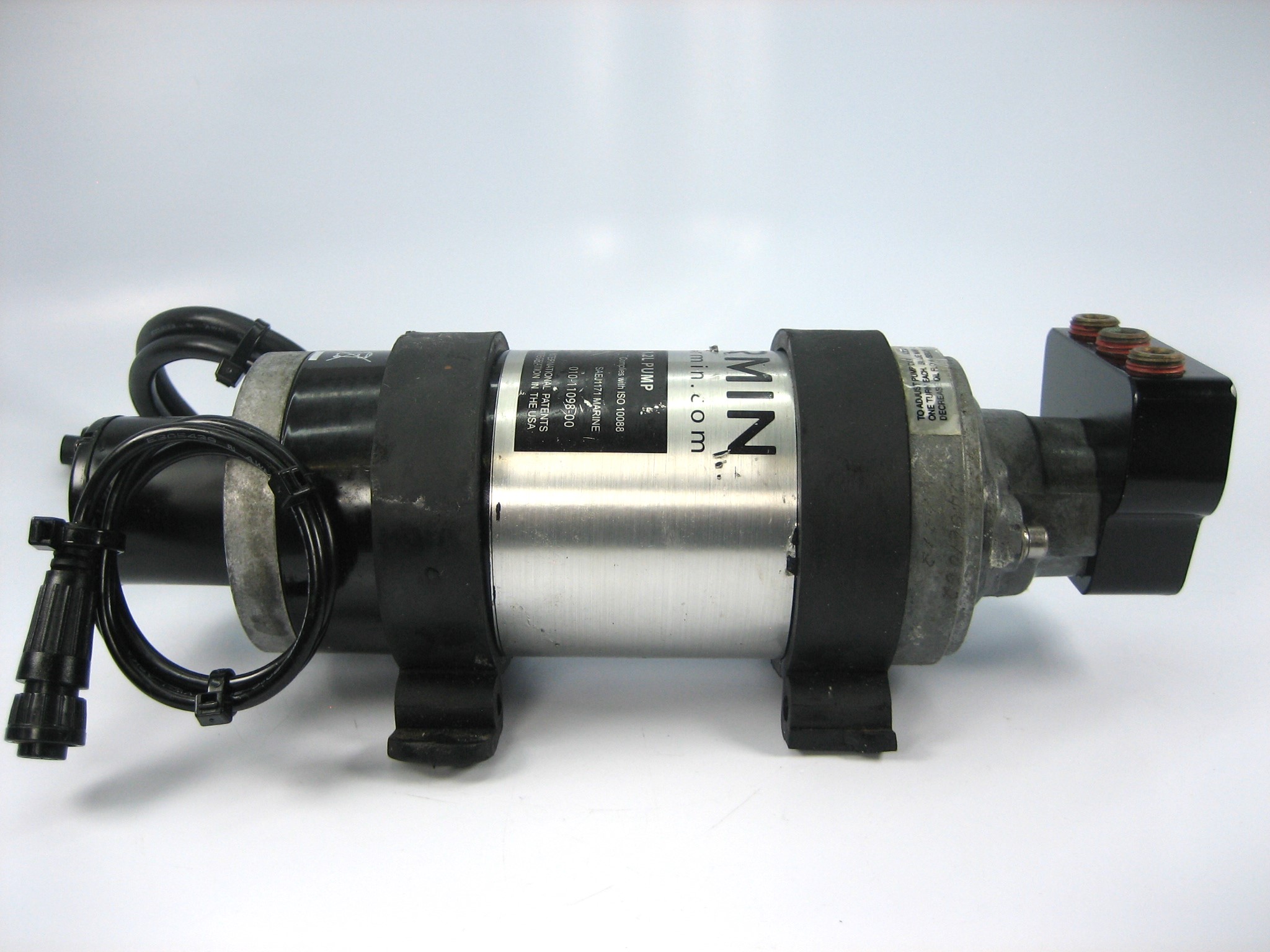 Garmin GHP10-1.2L Hydraulic Autopilot Pump And Head - Max Marine ...