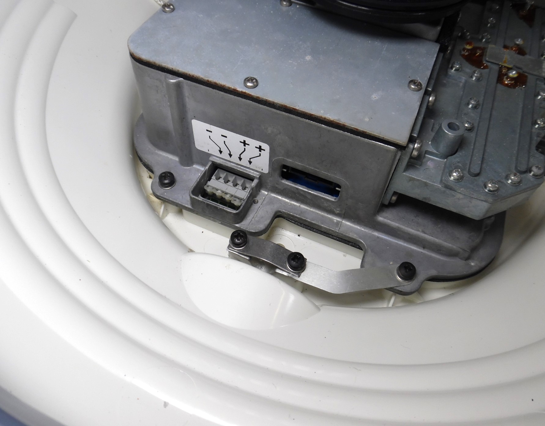 Raymarine 2kW 18" Radome - M92650 - with Raytheon RL70RC - M92670 - 7 ...