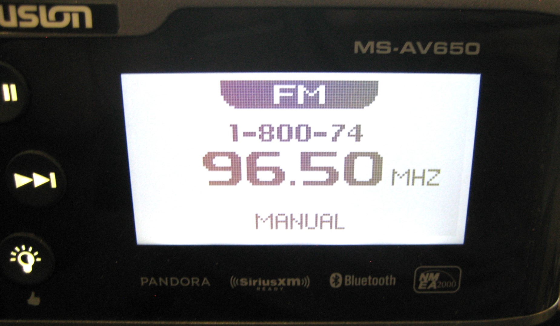 Fusion MS-AV650 DVD BT XM NMEA Marine Stereo Head Unit - Max Marine ...