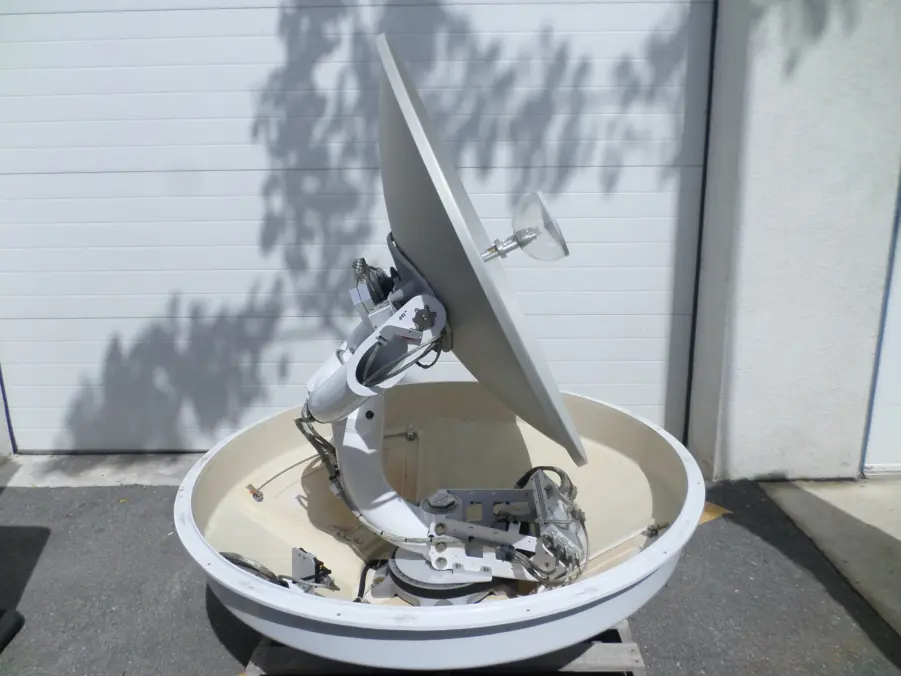 KVH Tracvision HD 11 Universal World LNB 1 Meter Marine Satellite ...