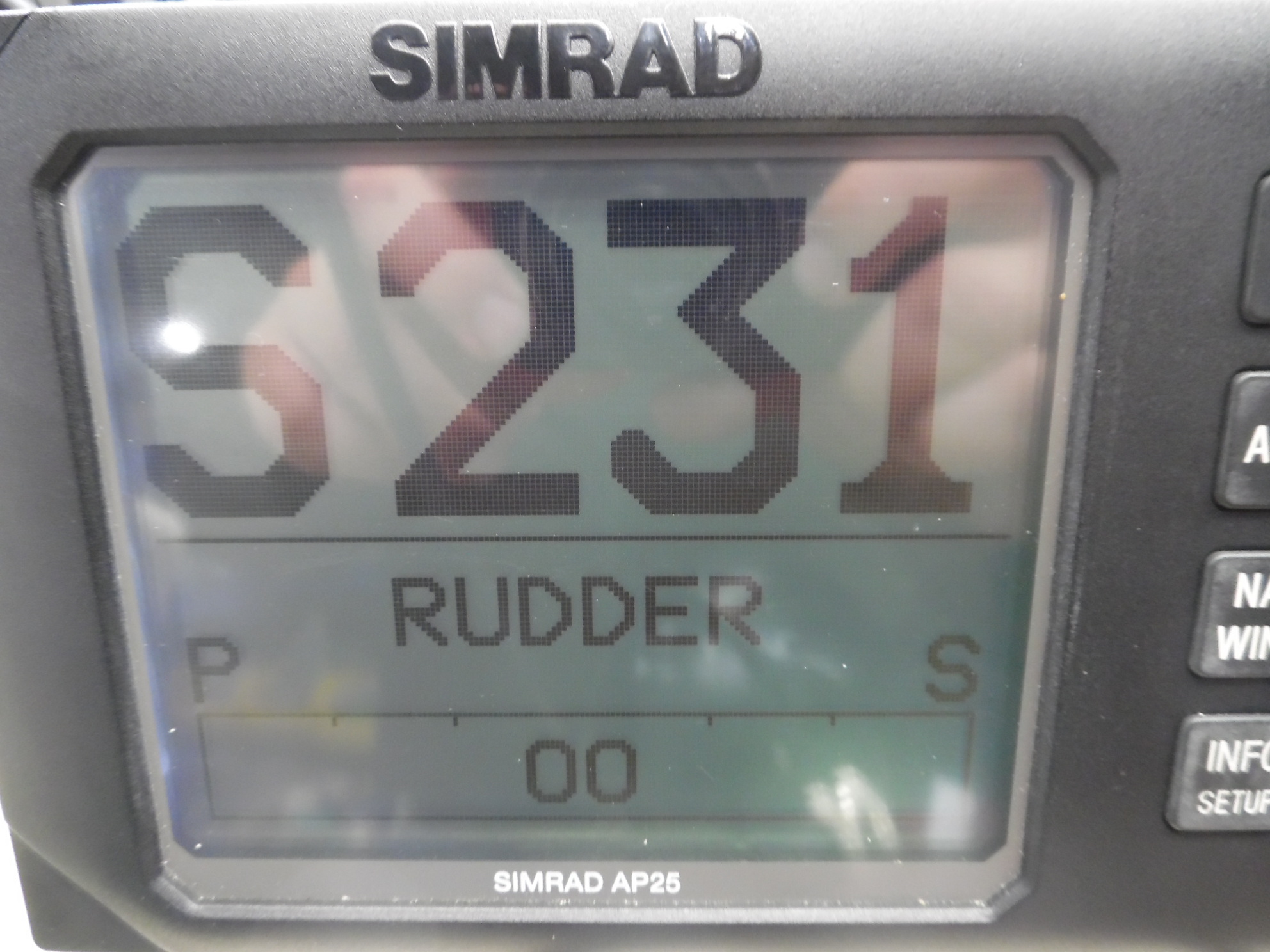 Simrad AP25 Autopilot Control Head 22087811 MME Refurb - Max Marine ...
