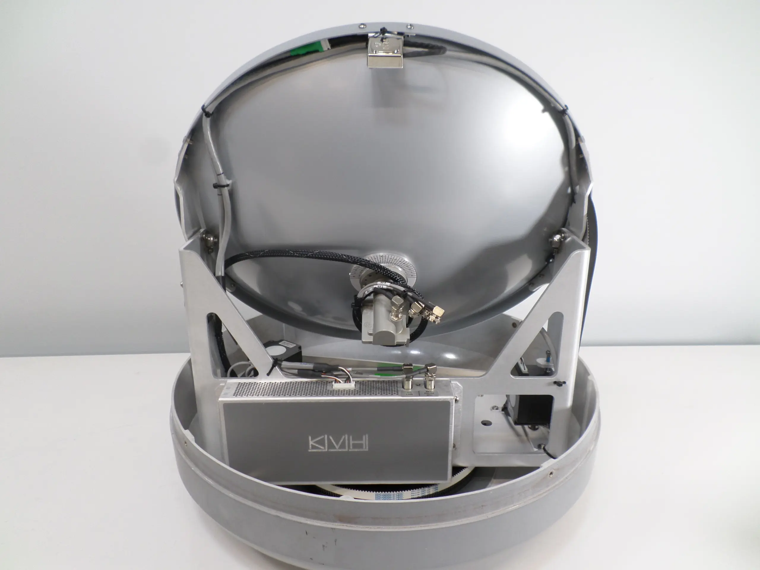 KVH TracVision TV5 Satellite Tracking System with Hub-B for Dish ...