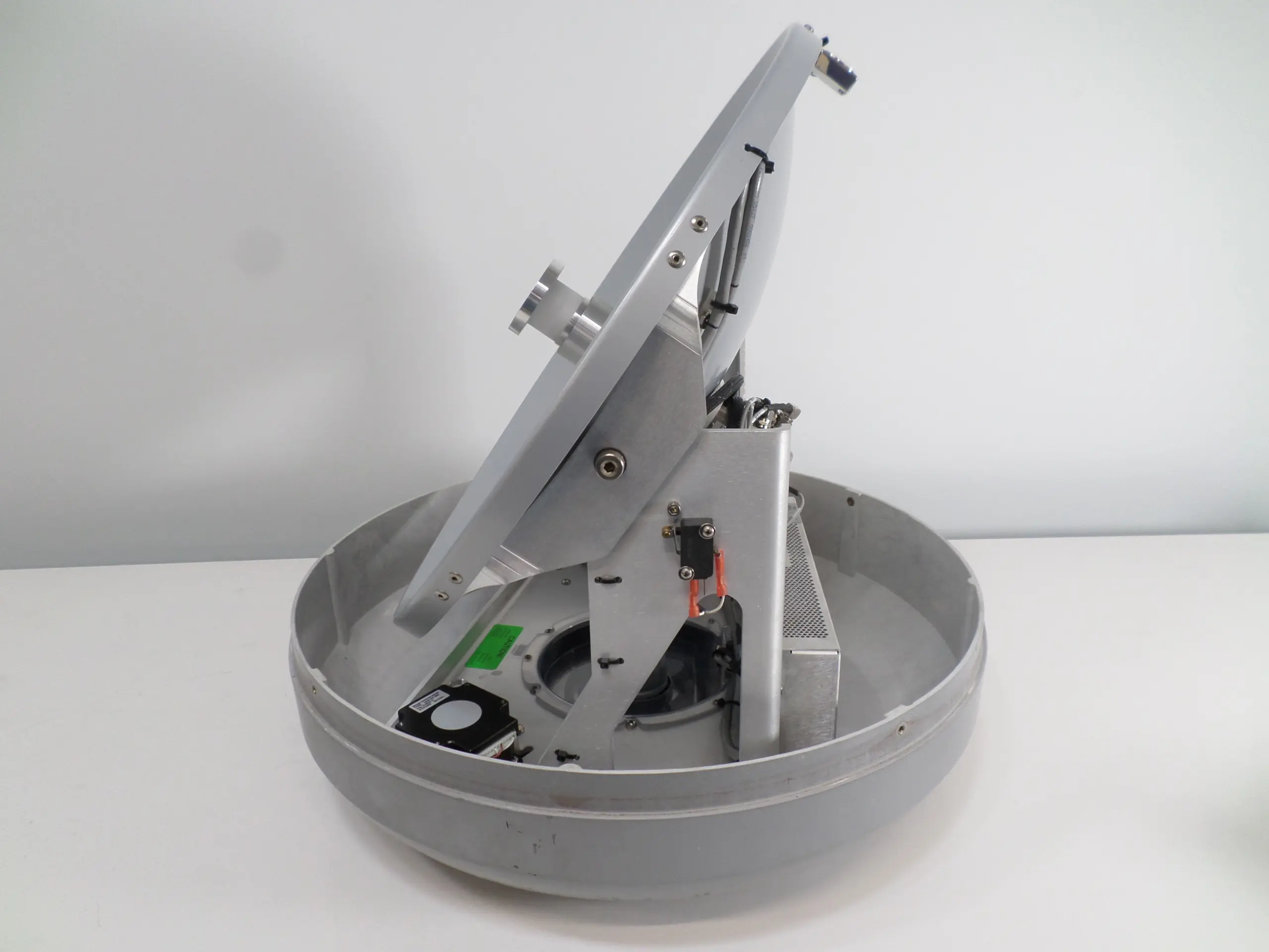 KVH TracVision TV5 Satellite Tracking System with Hub-B for Dish ...