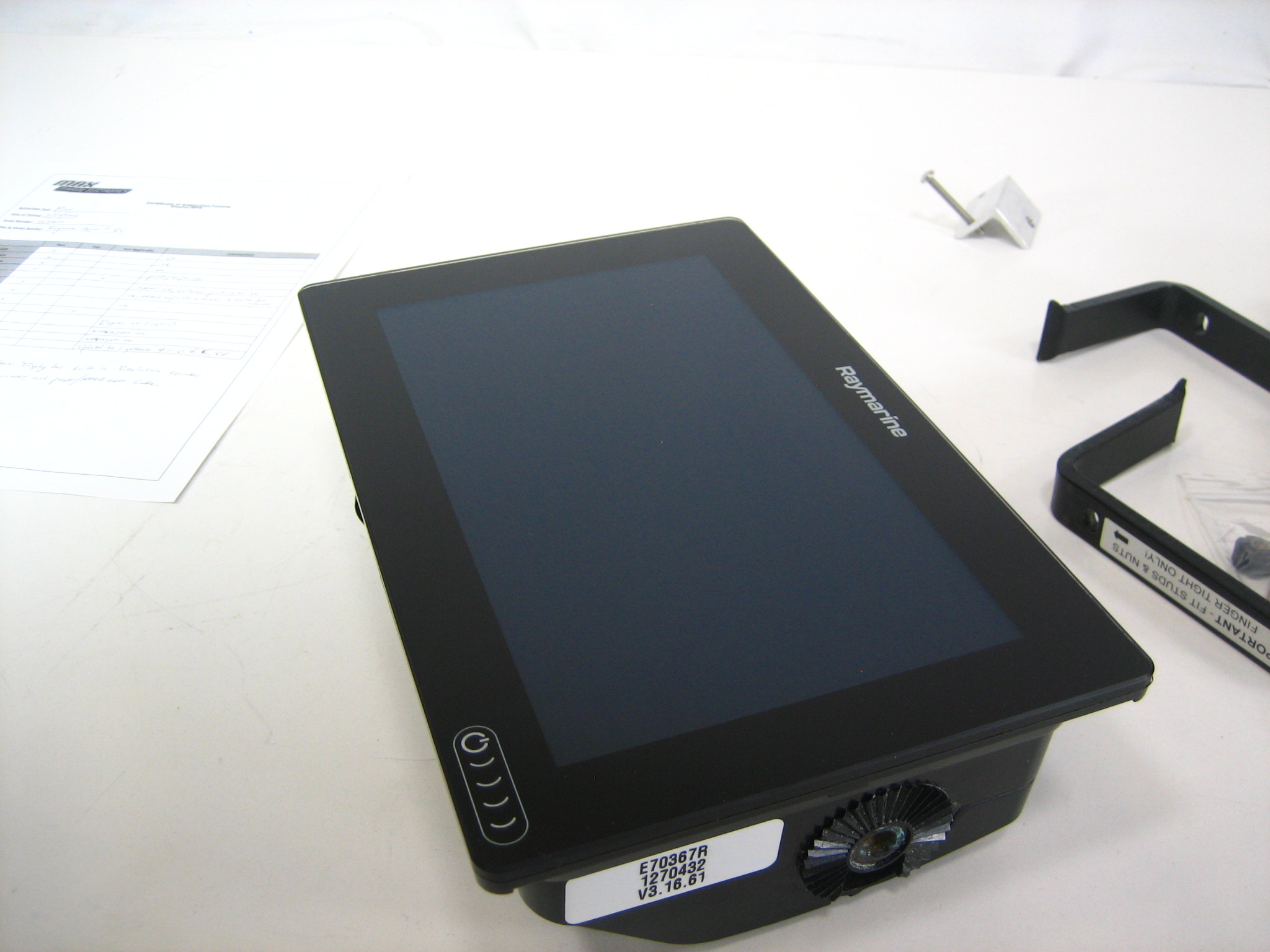 Raymarine Axiom 9 RV MFD Display w/Realvision Sounder - Great Shape ...