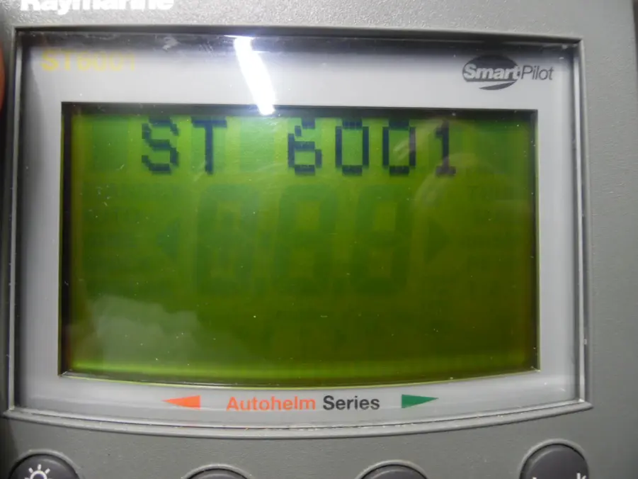 Raymarine Raytheon ST6001 Seatalk Autopilot Head E12098 - Max Marine ...