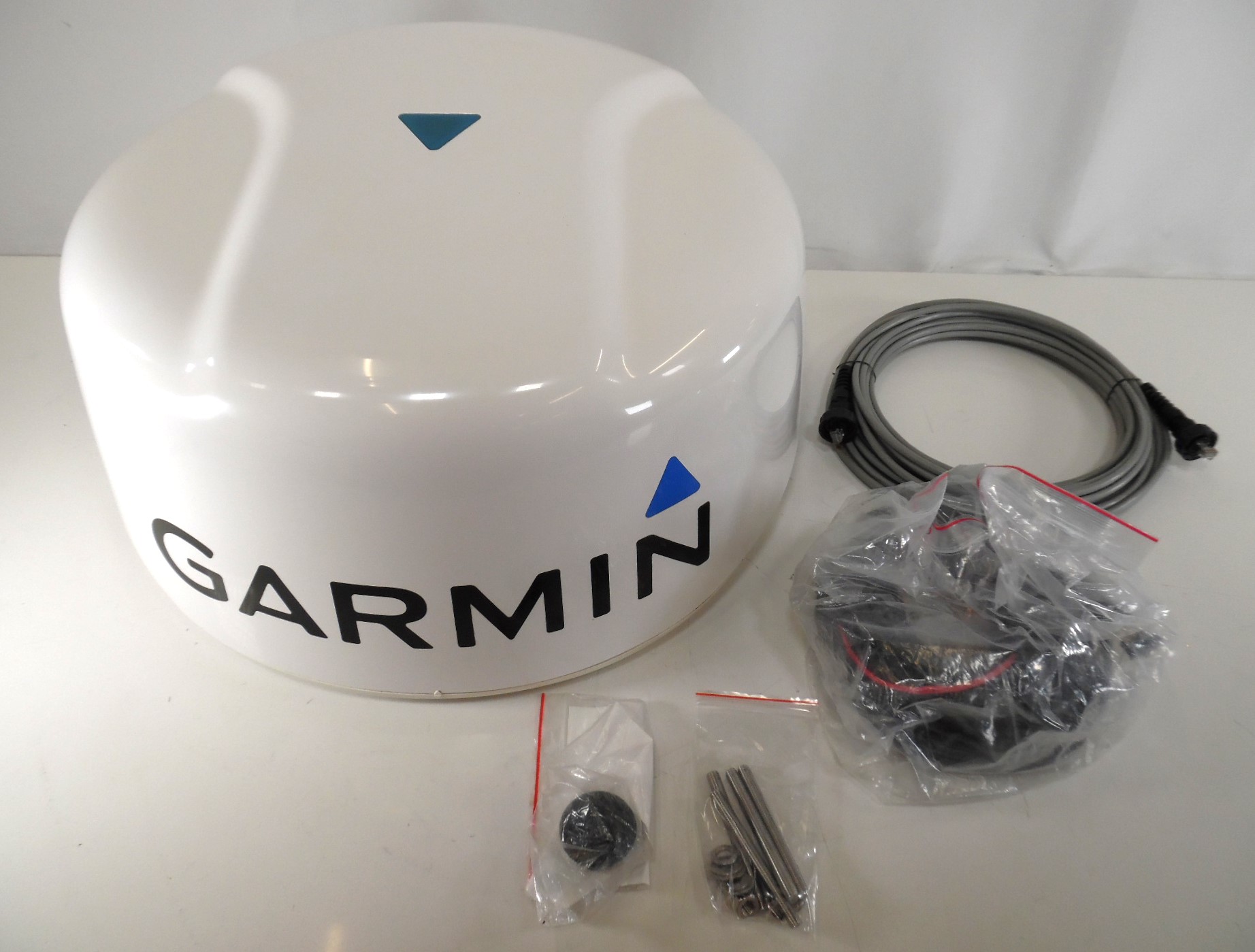 Garmin Fantom 18 Radar Dome w/ Network & Power Cables (Great Condition ...
